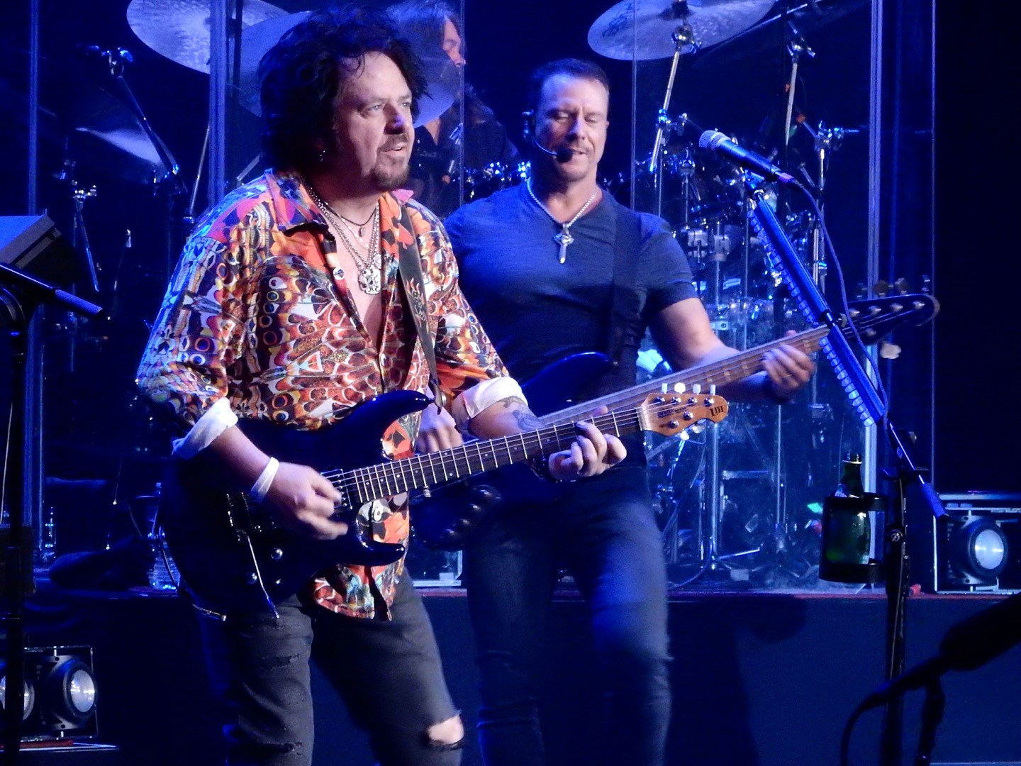 Review: Toto blesses the rains (and the fans) in Clearwater with sharp ...