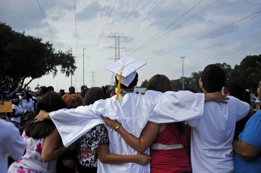 What is your school’s graduation rate? A look around Tampa Bay.