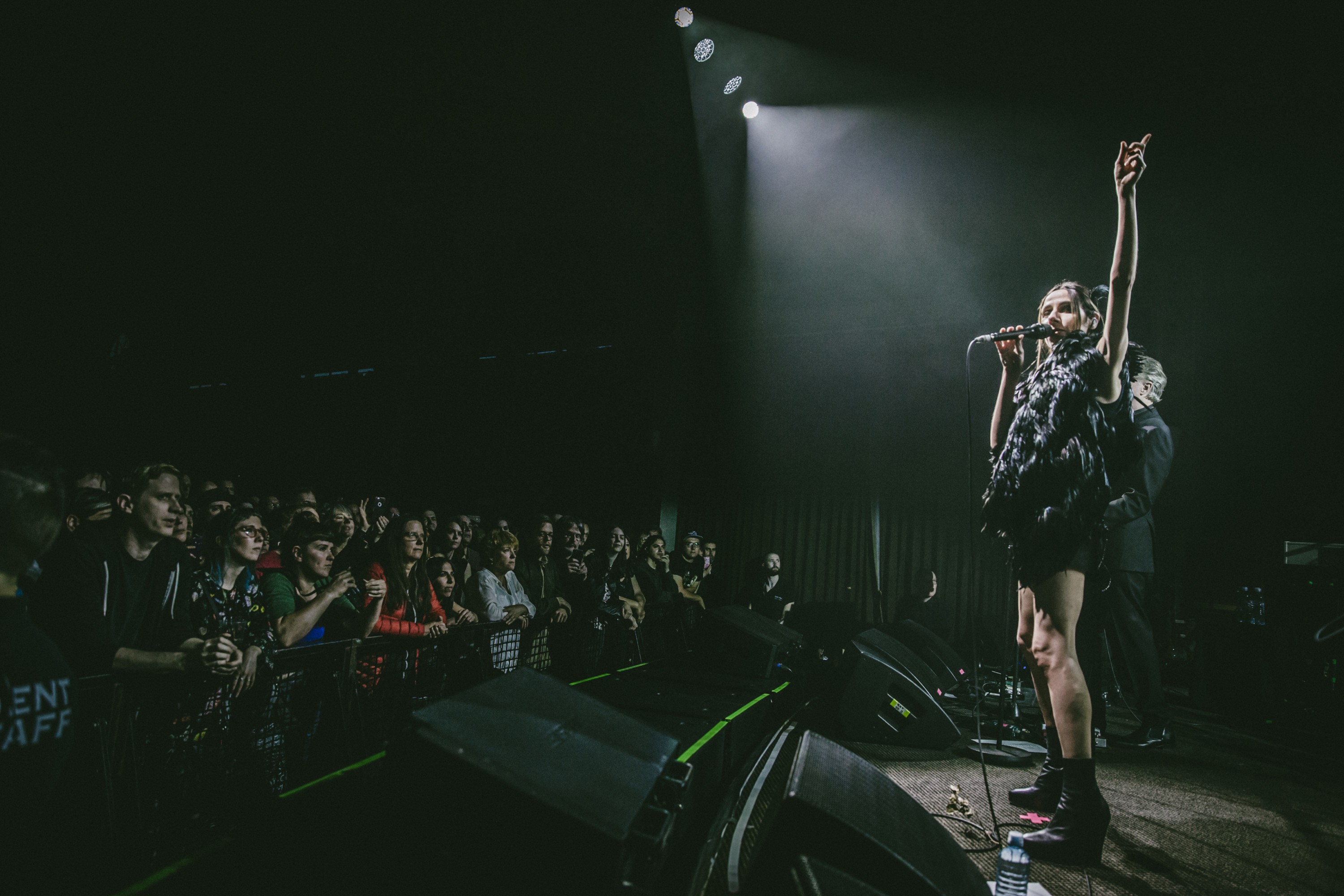 PJ Harvey's First Portland Show in a Decade Was Stunning, Dramatic and ...