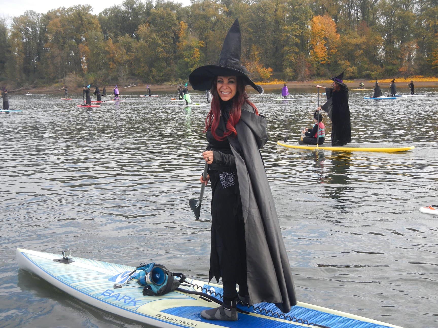 Hundreds of Paddle-Boarding Witches Took Over the Willamette River on ...