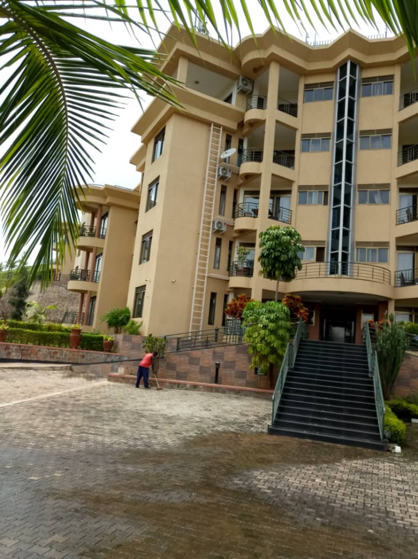 Commercial & Offices - Shopping Centers Competition -Kigali, RW, $2000 ...