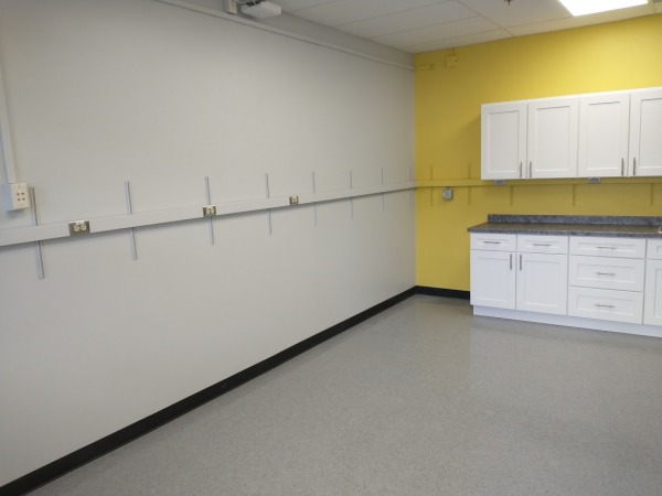 Design project for Furnishing and decorating a University lab/office ...