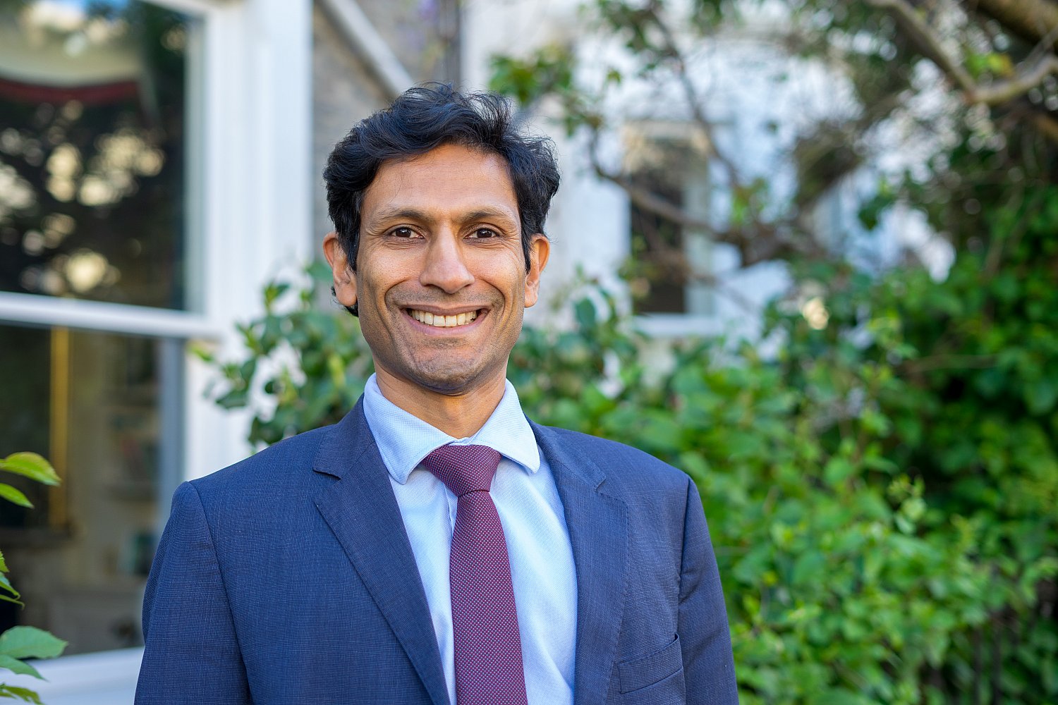 Shabir - Accountant - Photo galleries - Headshots - Arianna Cagli