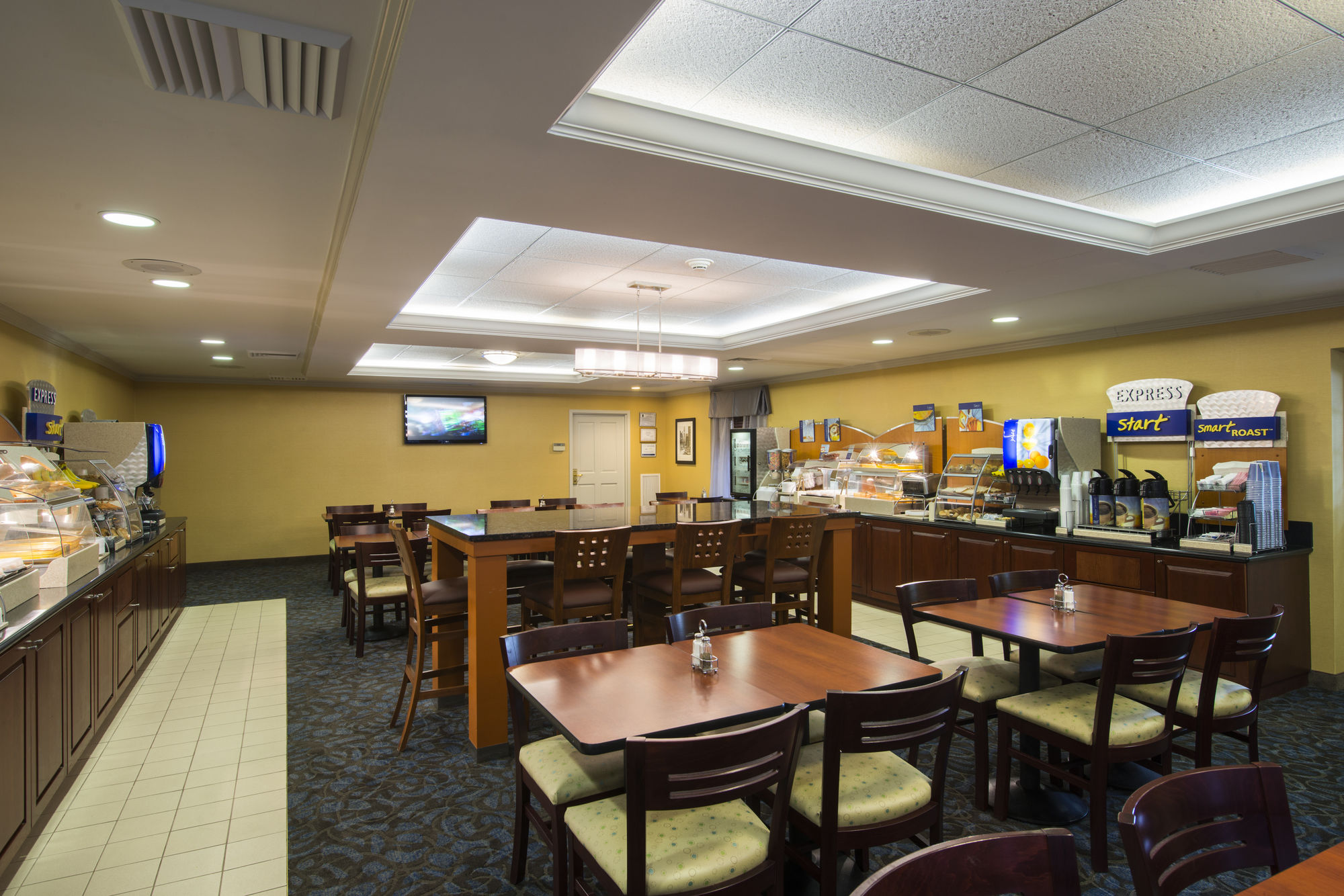 Discount Coupon for Holiday Inn Express Hotel & Suites King of Prussia ...