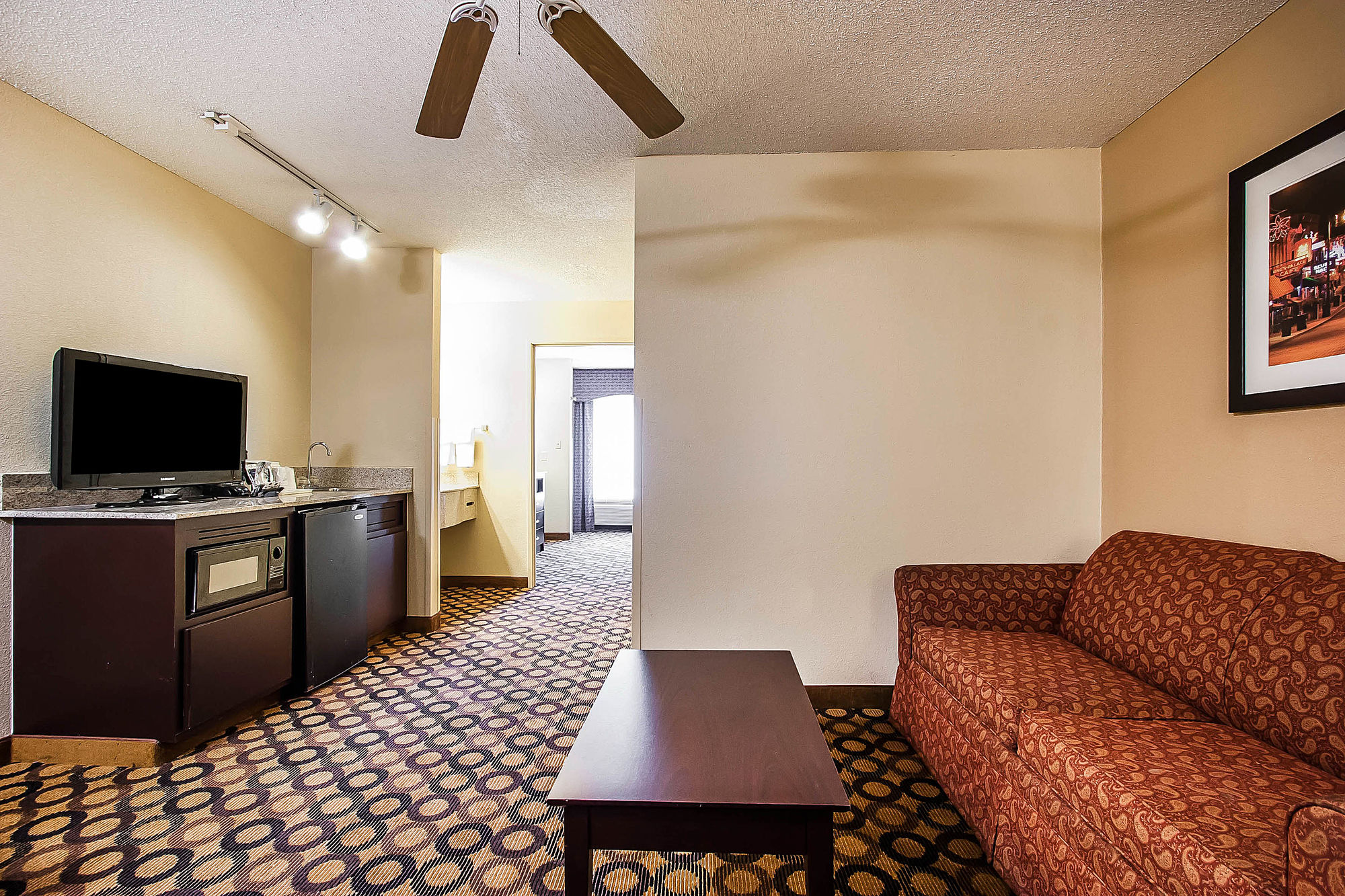 Discount Coupon for Quality Suites in Memphis, Tennessee - Save Money!