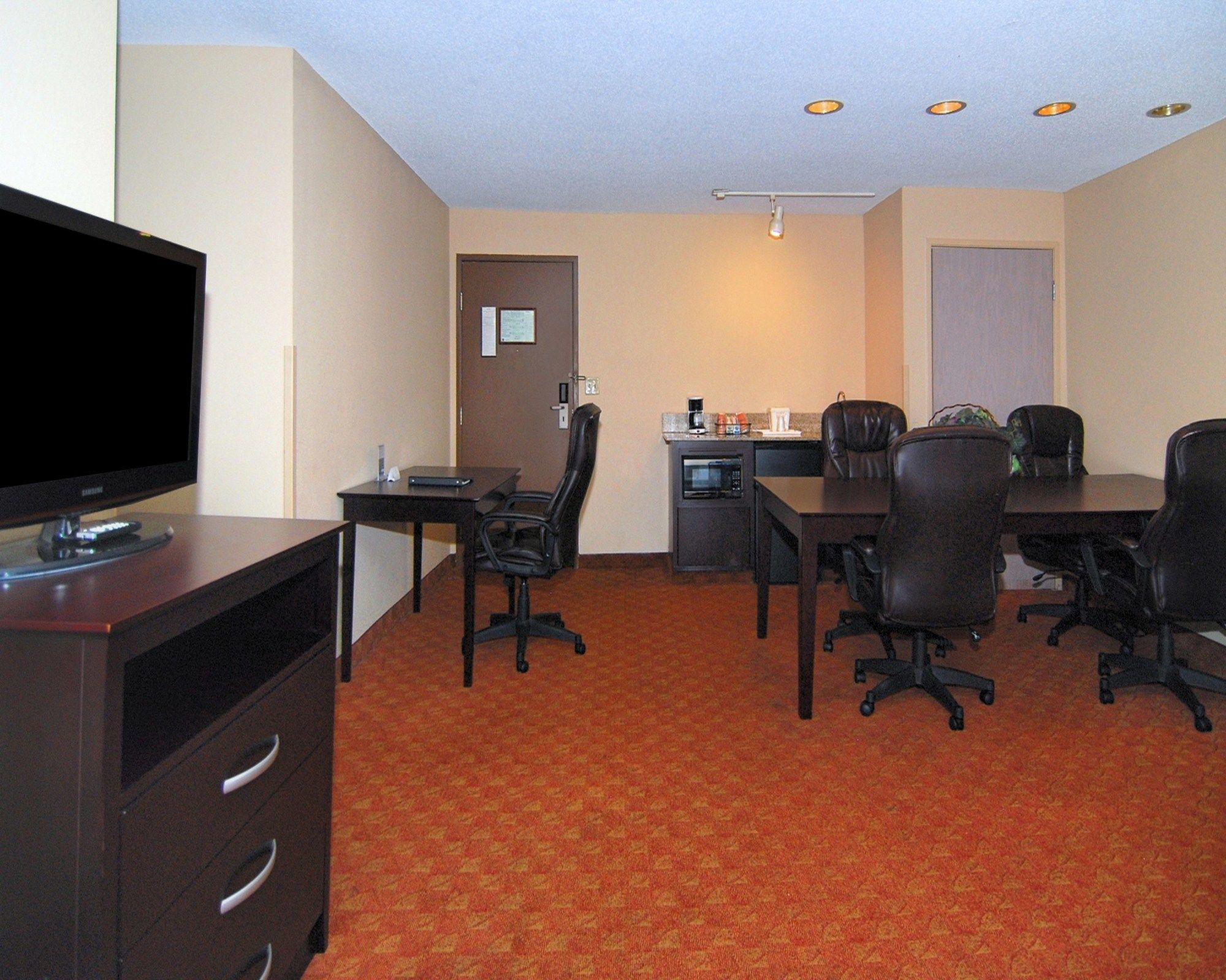 Discount Coupon for Quality Suites in Memphis, Tennessee - Save Money!