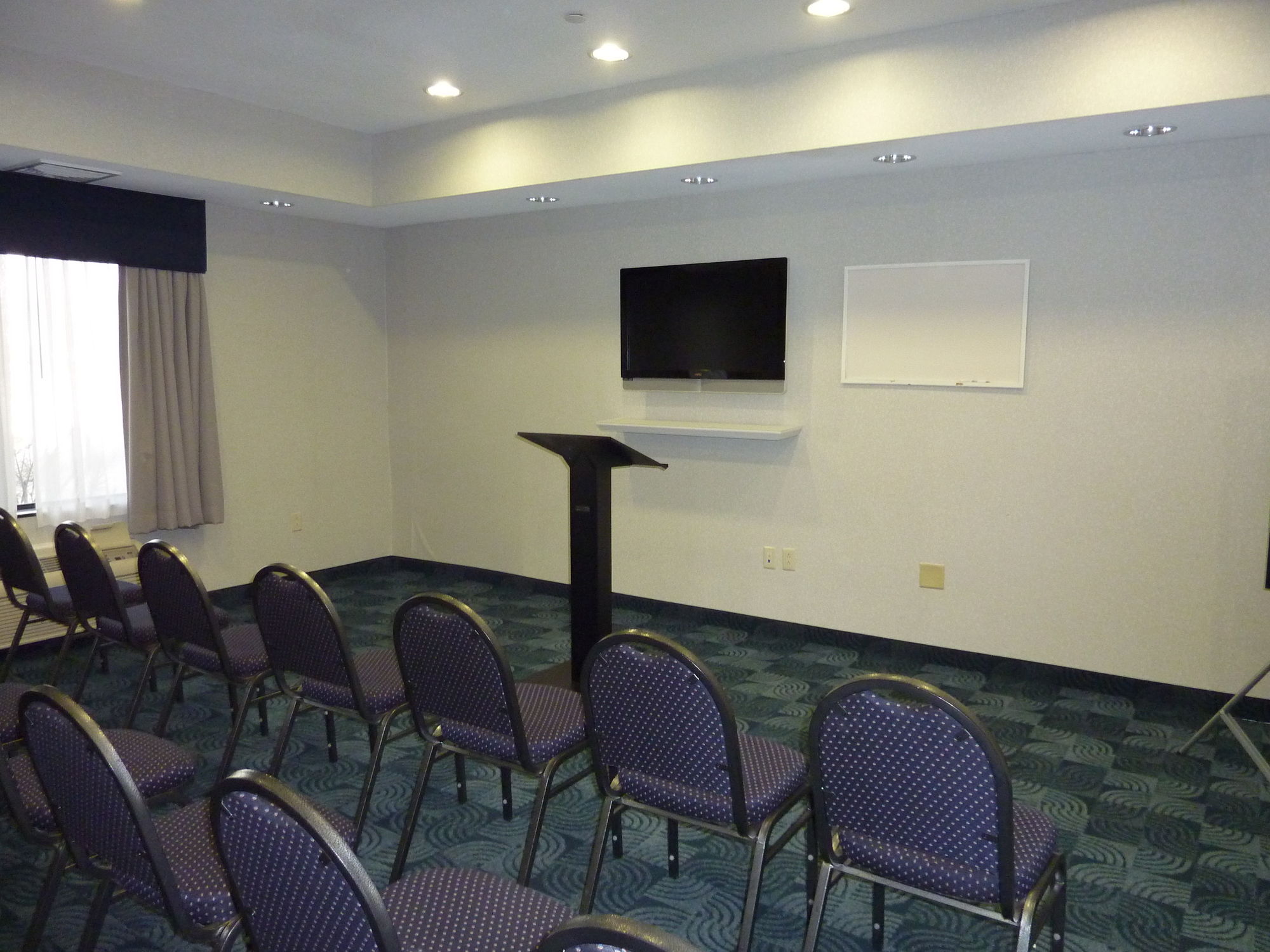 Discount Coupon for Holiday Inn Express Fishkill-Mid Hudson Valley in ...