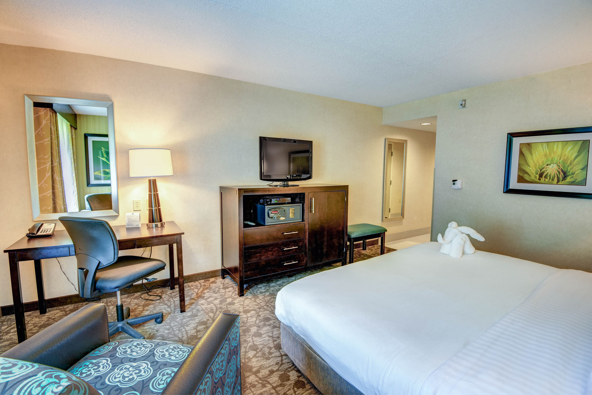 Discount Coupon for Holiday Inn Express Hotel of Neptune in Neptune ...