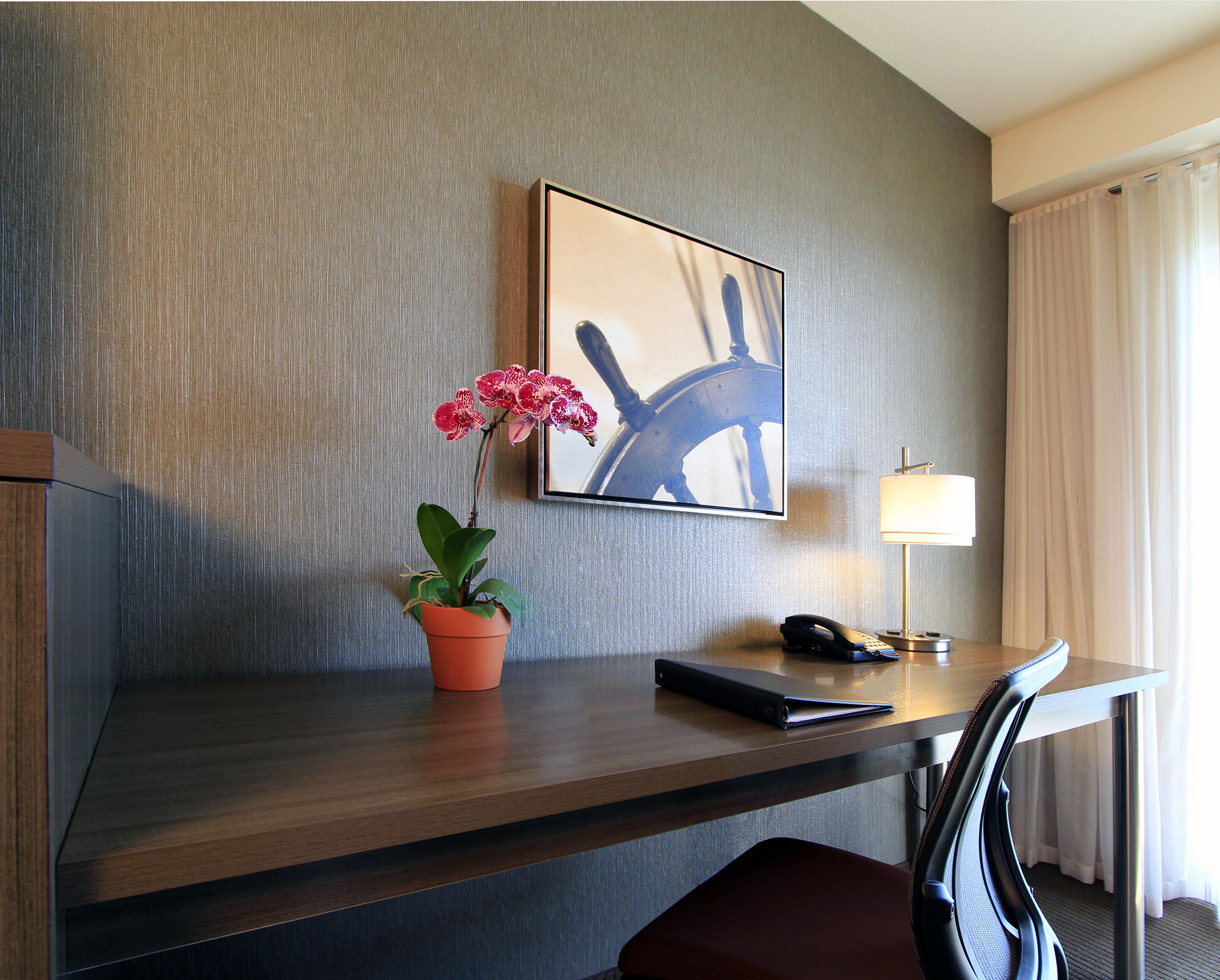 Discount Coupon for Executive Inn & Suites Embarcadero Cove - Oakland ...