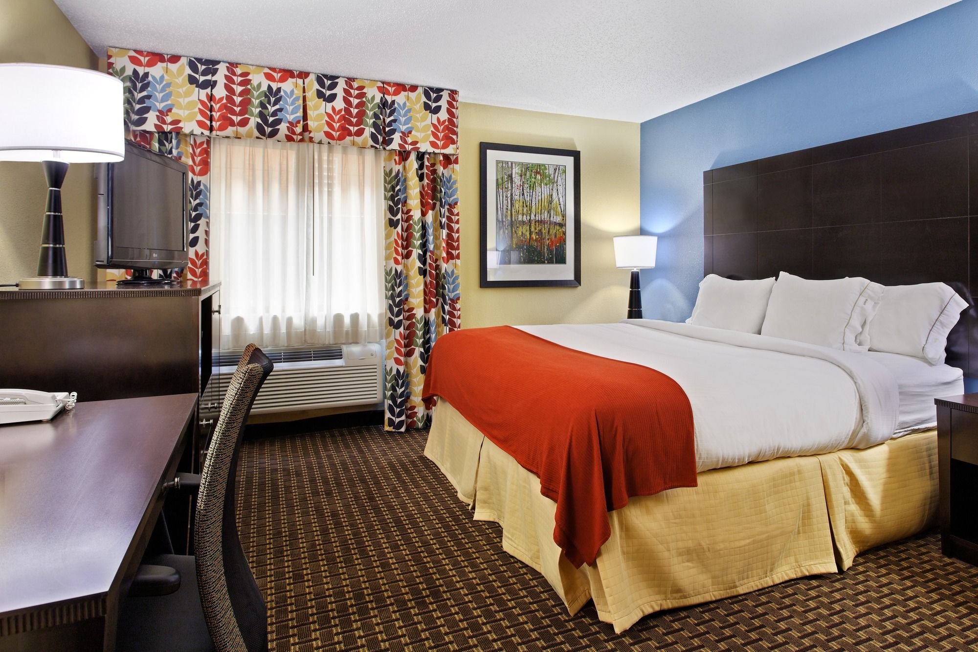 Discount Coupon for Holiday Inn Express Fort Campbell-Oak Grove in Oak ...