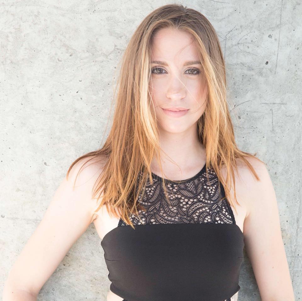 Bailey Harris - MusicIDB.com - The Music Industry Database