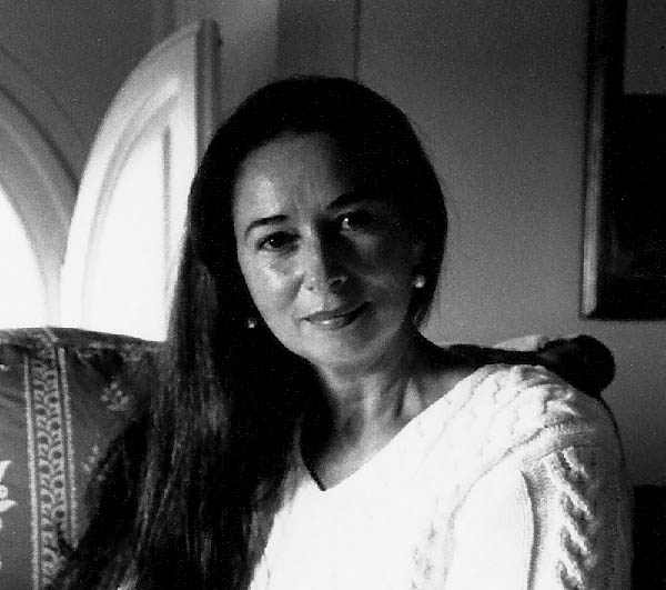 Editt Davidovici Bio