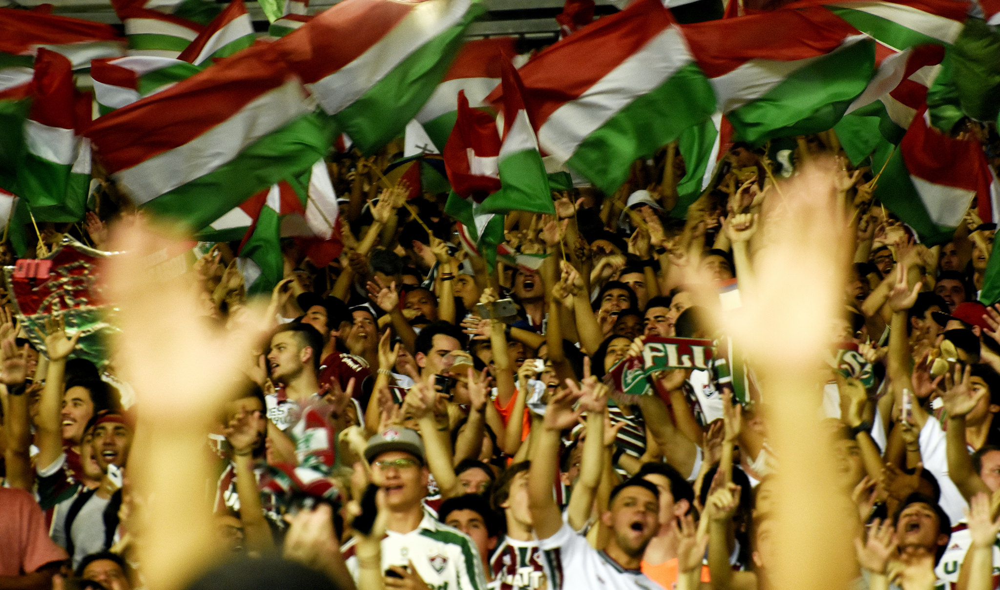 Torcida tricolor faz grande festa no Maracanã — Fluminense Football Club
