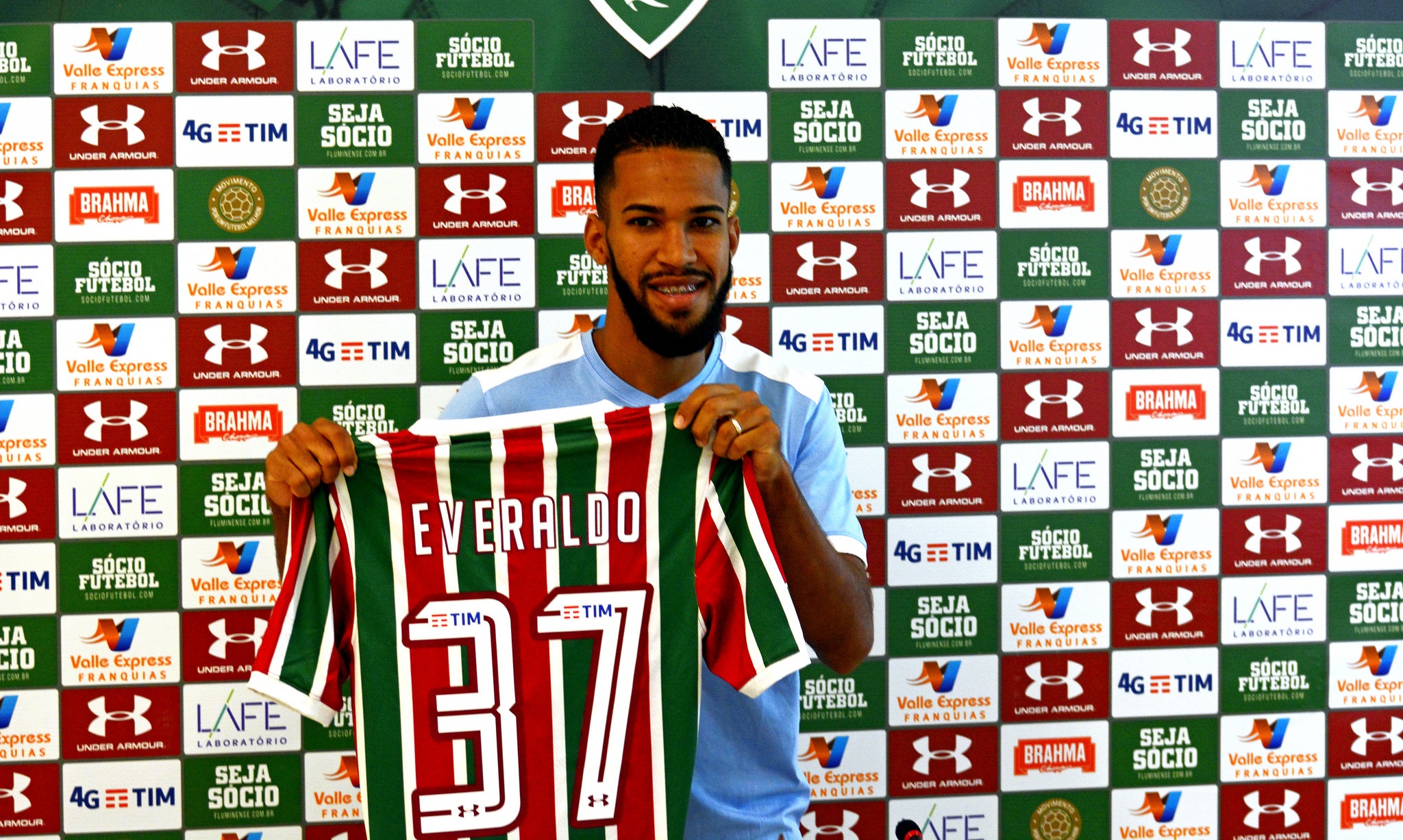 Everaldo mostra versatilidade no ataque e meio de campo — Fluminense ...