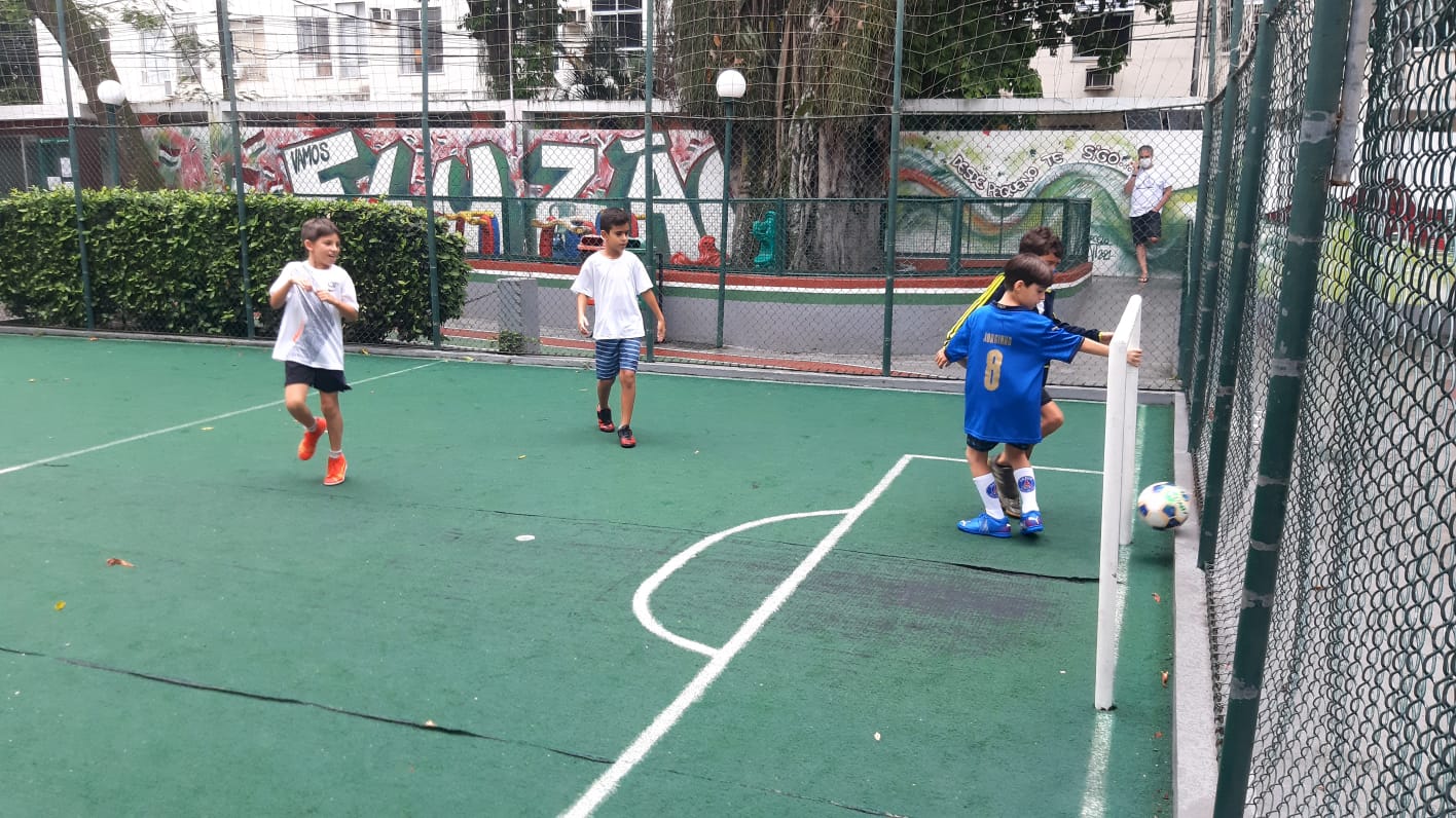 Criançada se diverte com recreação no Parque Infantil — Fluminense ...