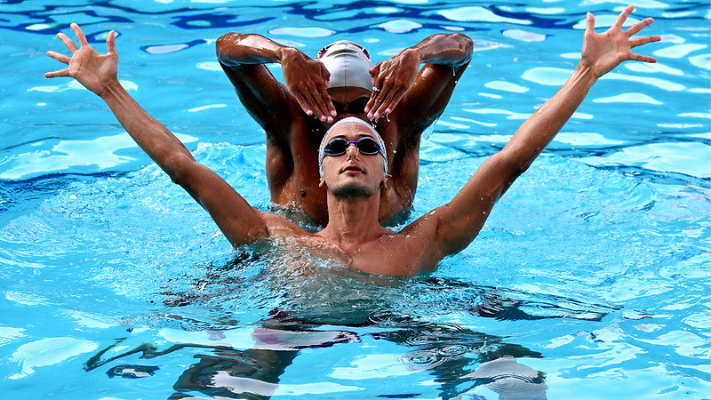 Fluminense apresenta primeiro dueto masculino de nado artístico ...