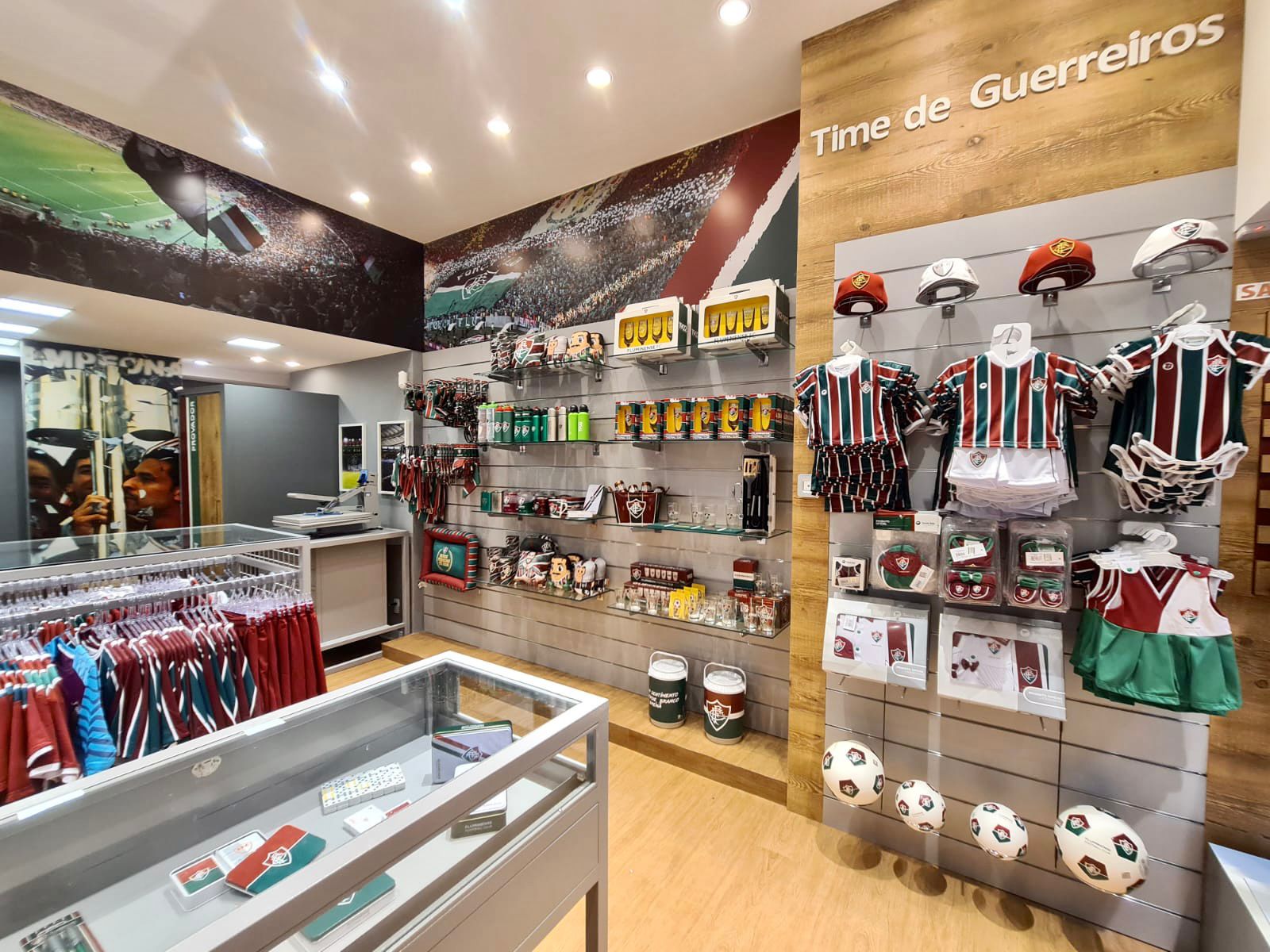 Fluminense ultrapassará a marca de 20 lojas físicas oficiais ...