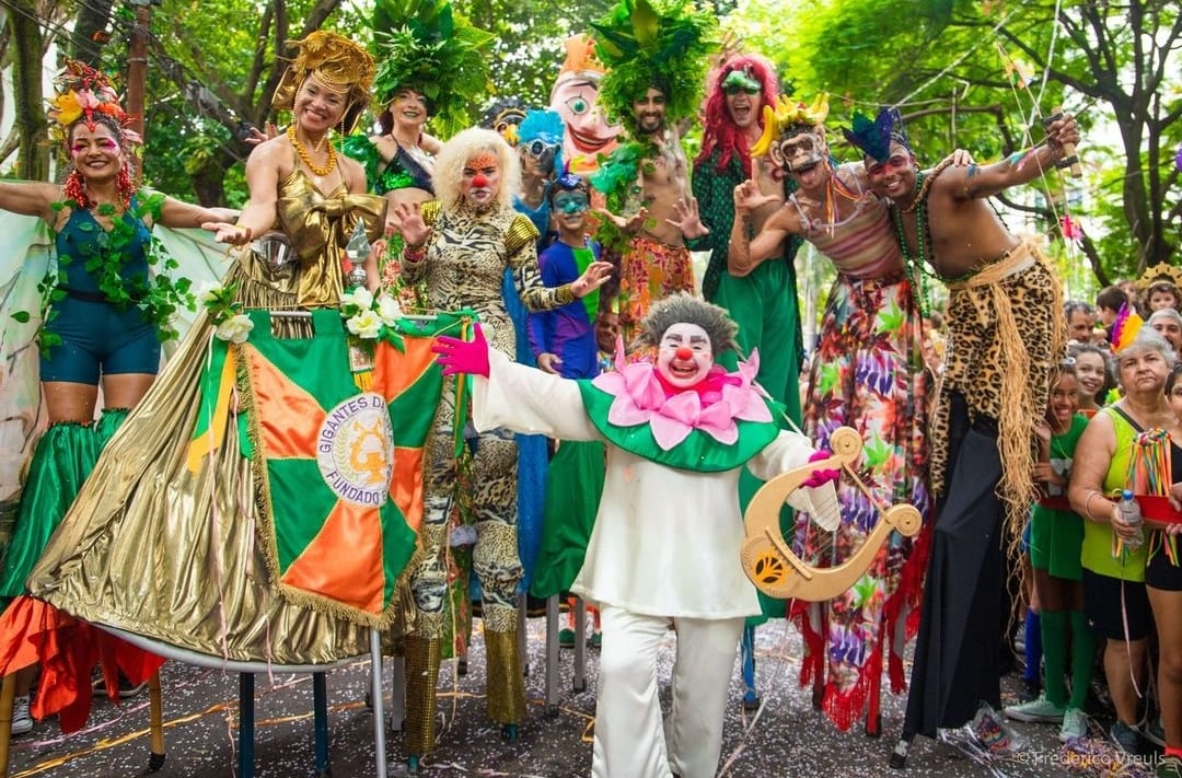 É carnaval! Fanfarra Festiva Tricolor e Bloco Gigantes da Lira vão ...