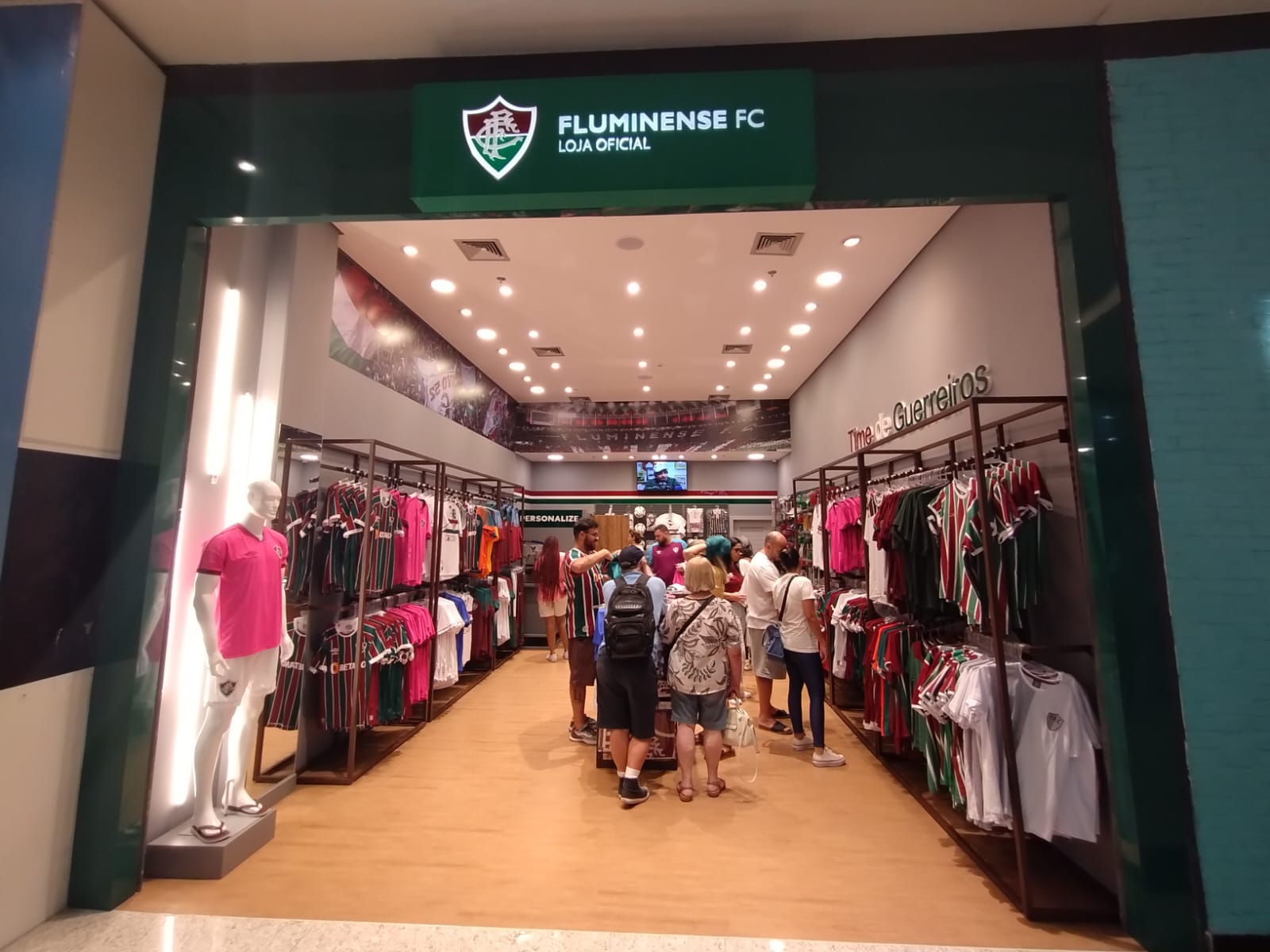 Fluminense inaugura nova Loja Oficial em Volta Redonda — Fluminense ...