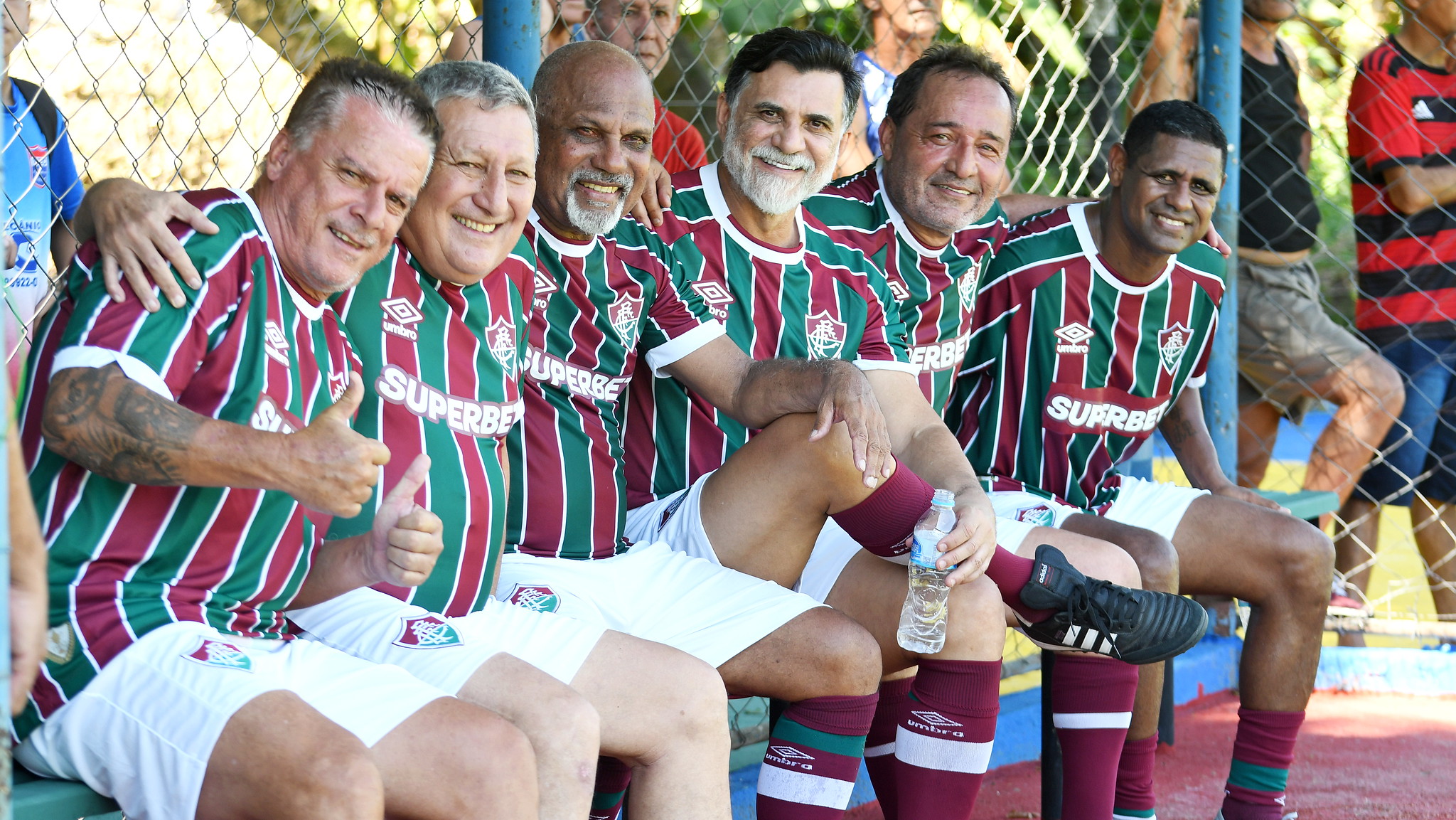 Flu Legends vence o Esporte Clube Siderlândia em jogo comemorativo ...