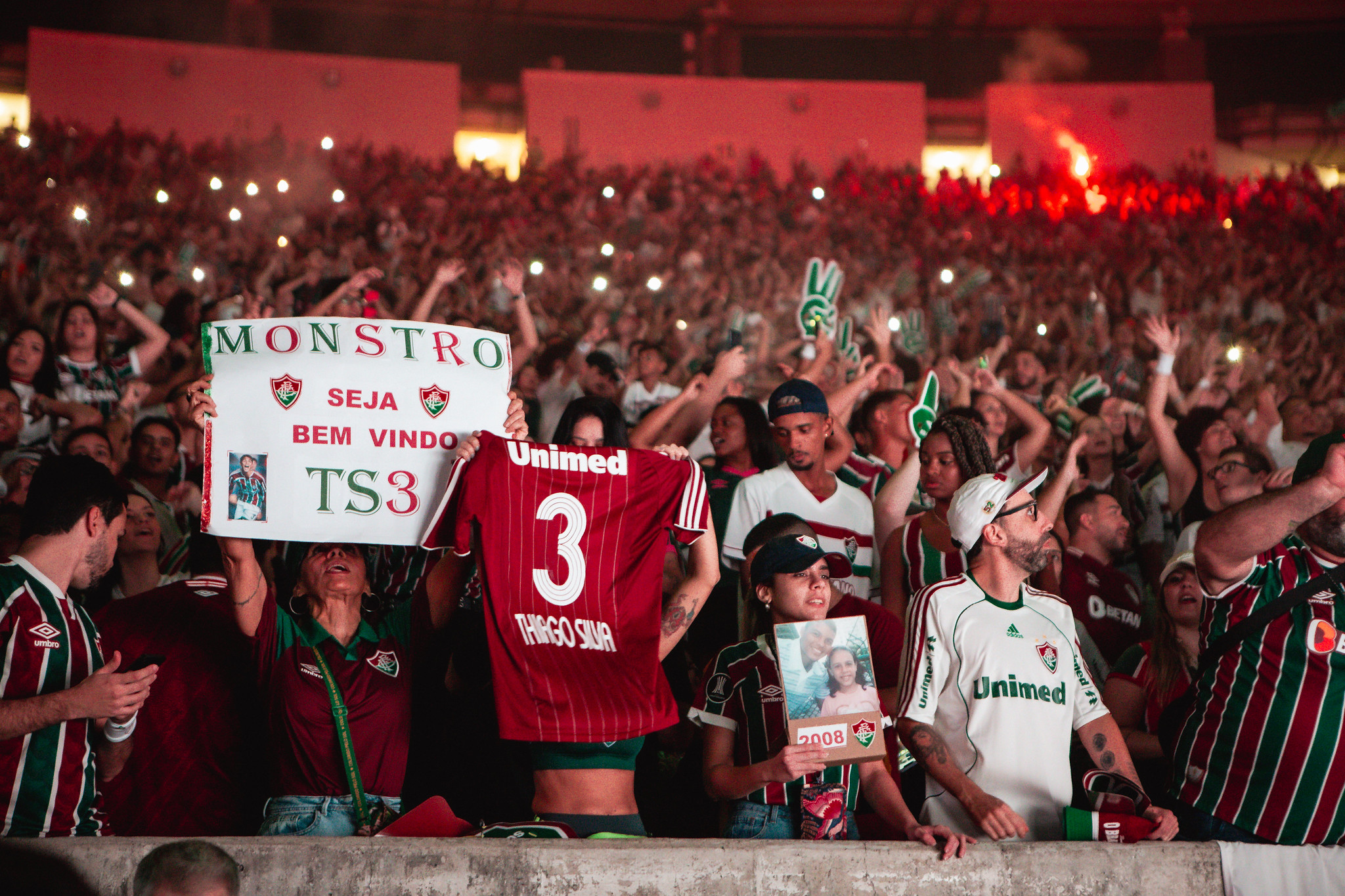 Sorriso Maroto embala torcida antes da apresentação do Thiago Silva ...