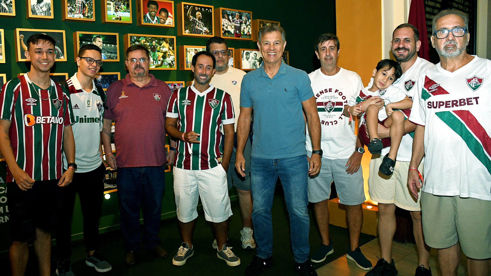 Edinho visita o Museu Fluminense FC com sócios do clube — Fluminense ...