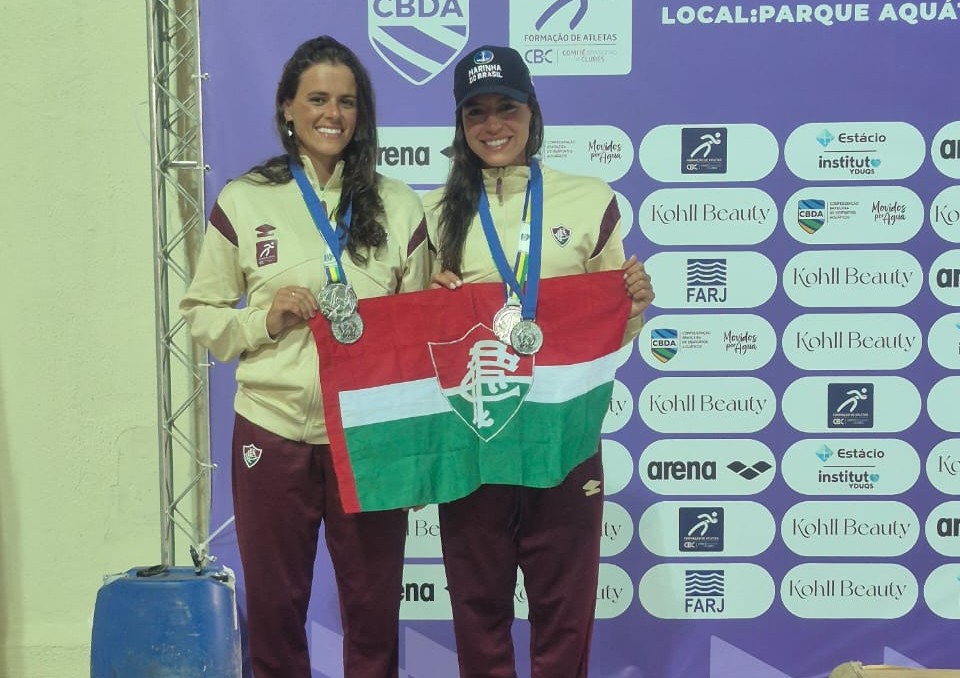 Jullia Catharino conquista o ouro em duas provas no CBI Sênior de Nado ...