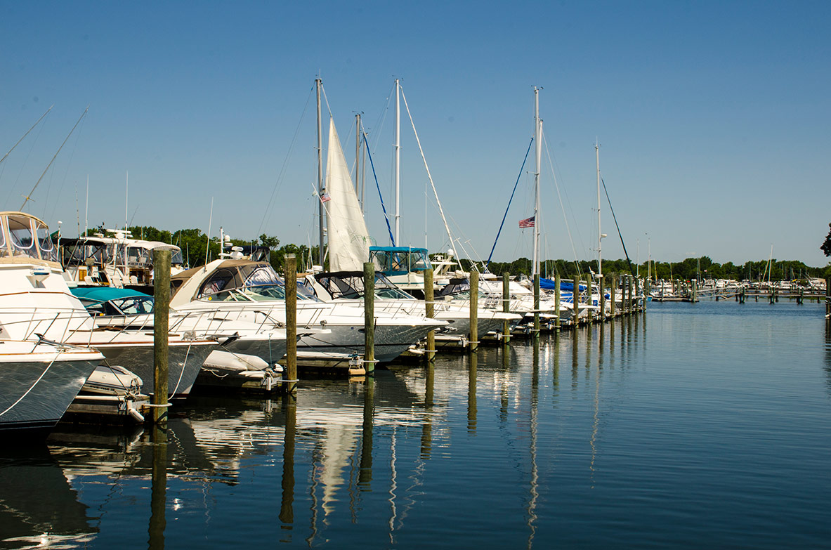 Harbor Lights Marina - Warwick, Rhode Island Marina - Snag-A-Slip