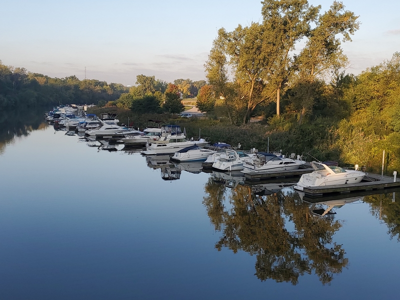 Fay's Point Marina - Blue Island, Illinois - Snag-A-Slip
