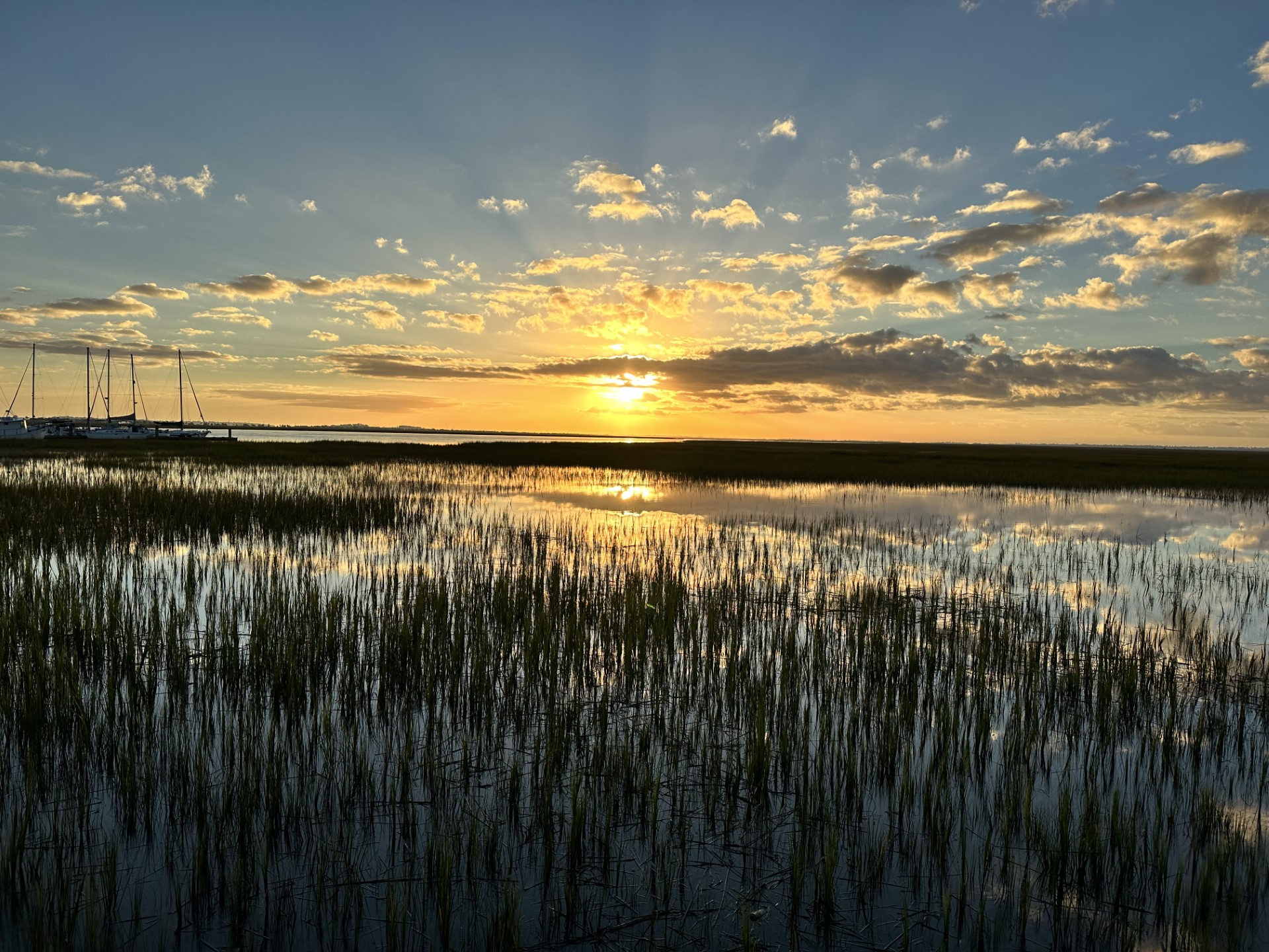 Bull River Marina - Georgia Marina on Atlantic ICW - Snag-A-Slip