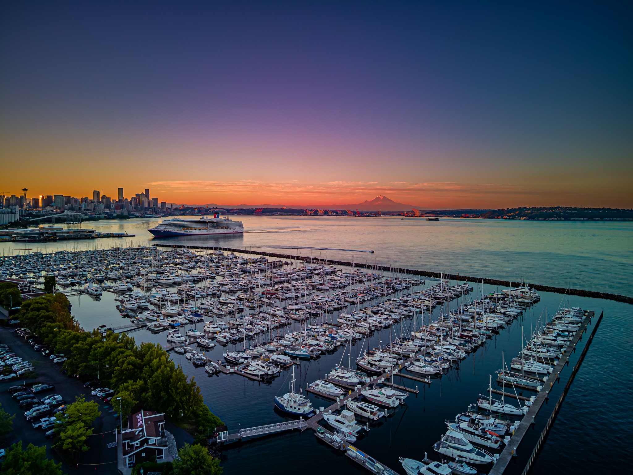 Elliott Bay Marina - Seattle, Washington - Snag-A-Slip
