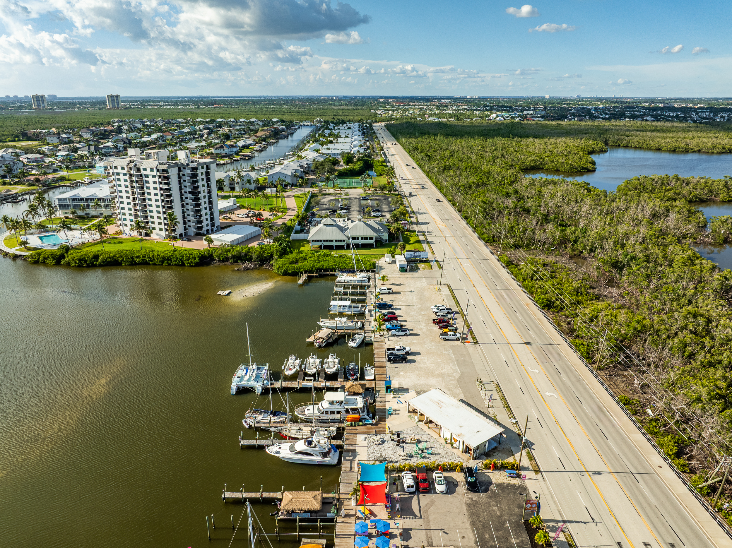 Salty Sam's Marina - Florida's Gulf Coast Marina - Snag-A-Slip