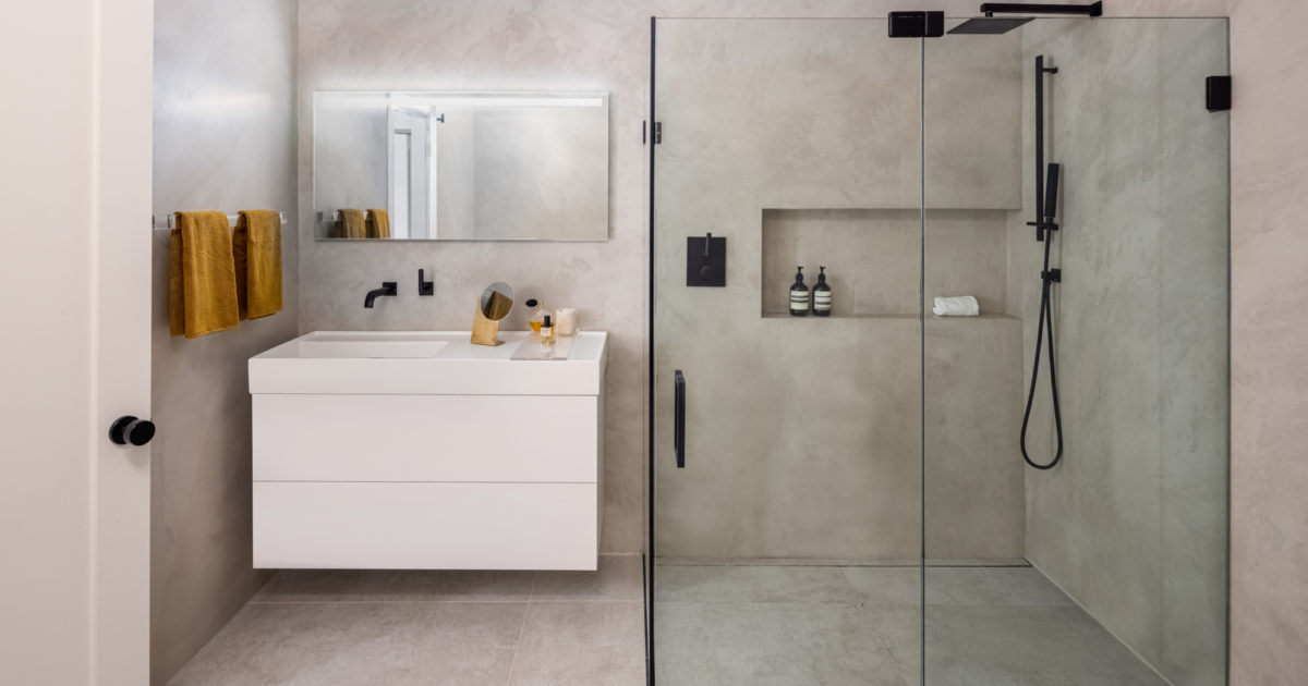 Custom Geolux Panel/Door/Return Panel Enclosure | Basco Shower Doors