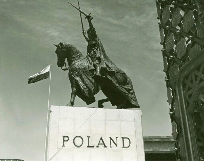 King Jagiello Monument Conservation | Central Park Conservancy