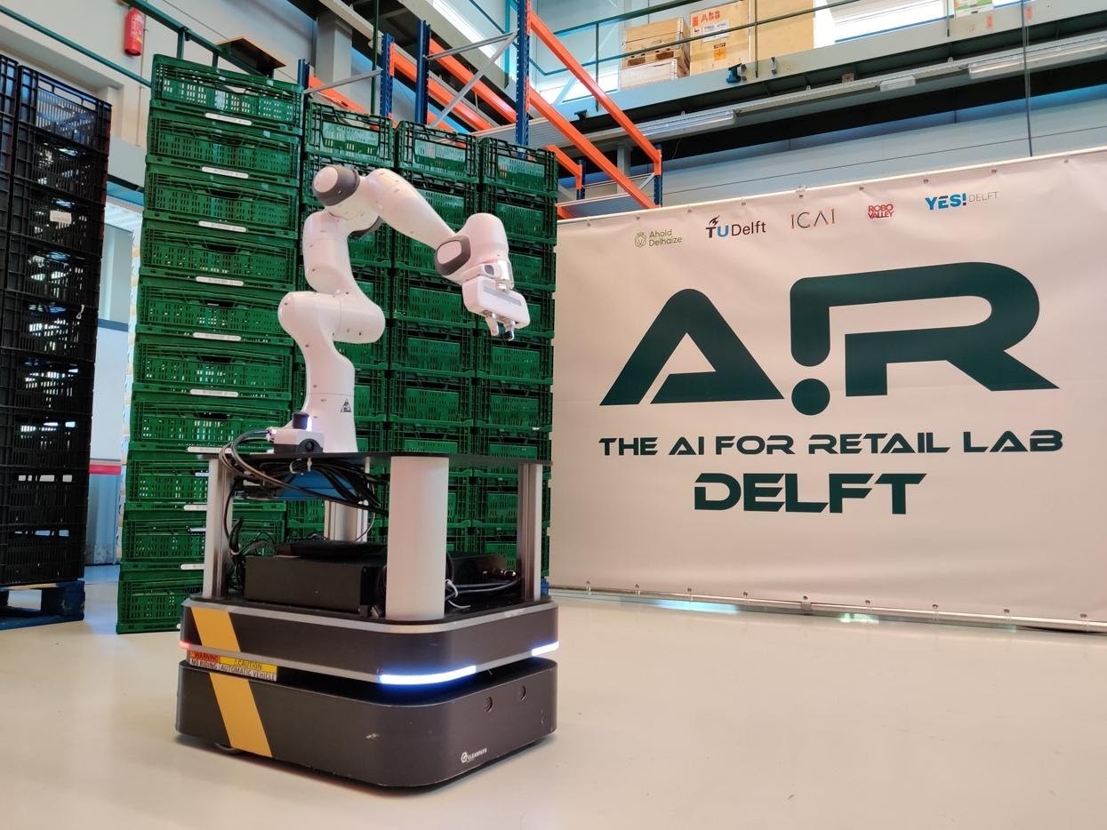 AIRLab Explores Mobile Manipulation Algorithms for Improved Reliability ...