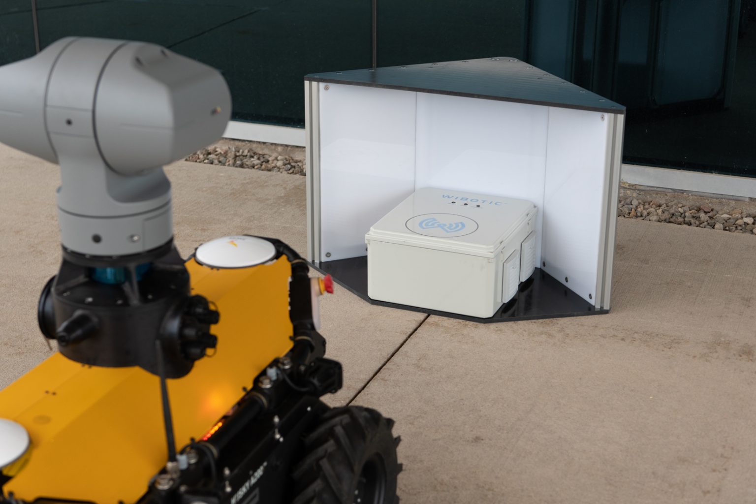 Behind the Robot: HITT’s Construction Site Monitoring Husky UGV ...