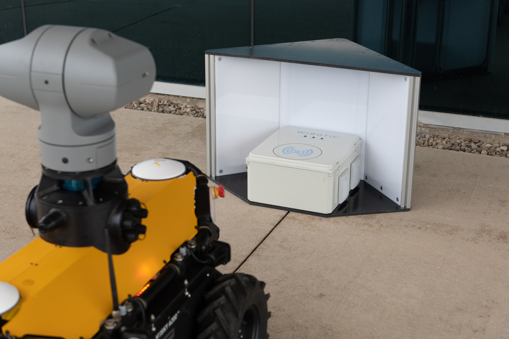 Behind the Robot: HITT’s Construction Site Monitoring Husky UGV ...