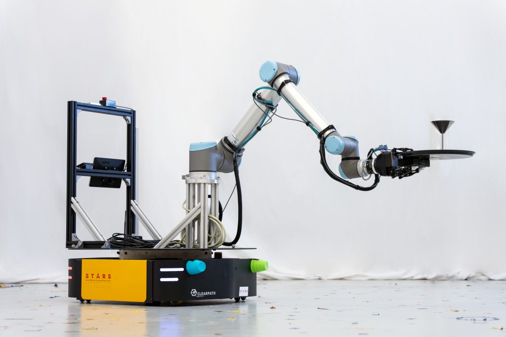 Elevating Dining Experience With the Ridgeback Waiter Bot - Clearpath ...