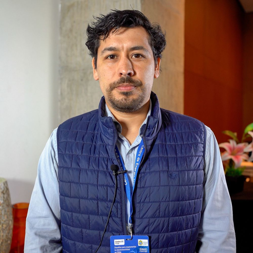 Félix Rojas - Profesor Depto. Ingeniería Eléctrica, Pontificia ...