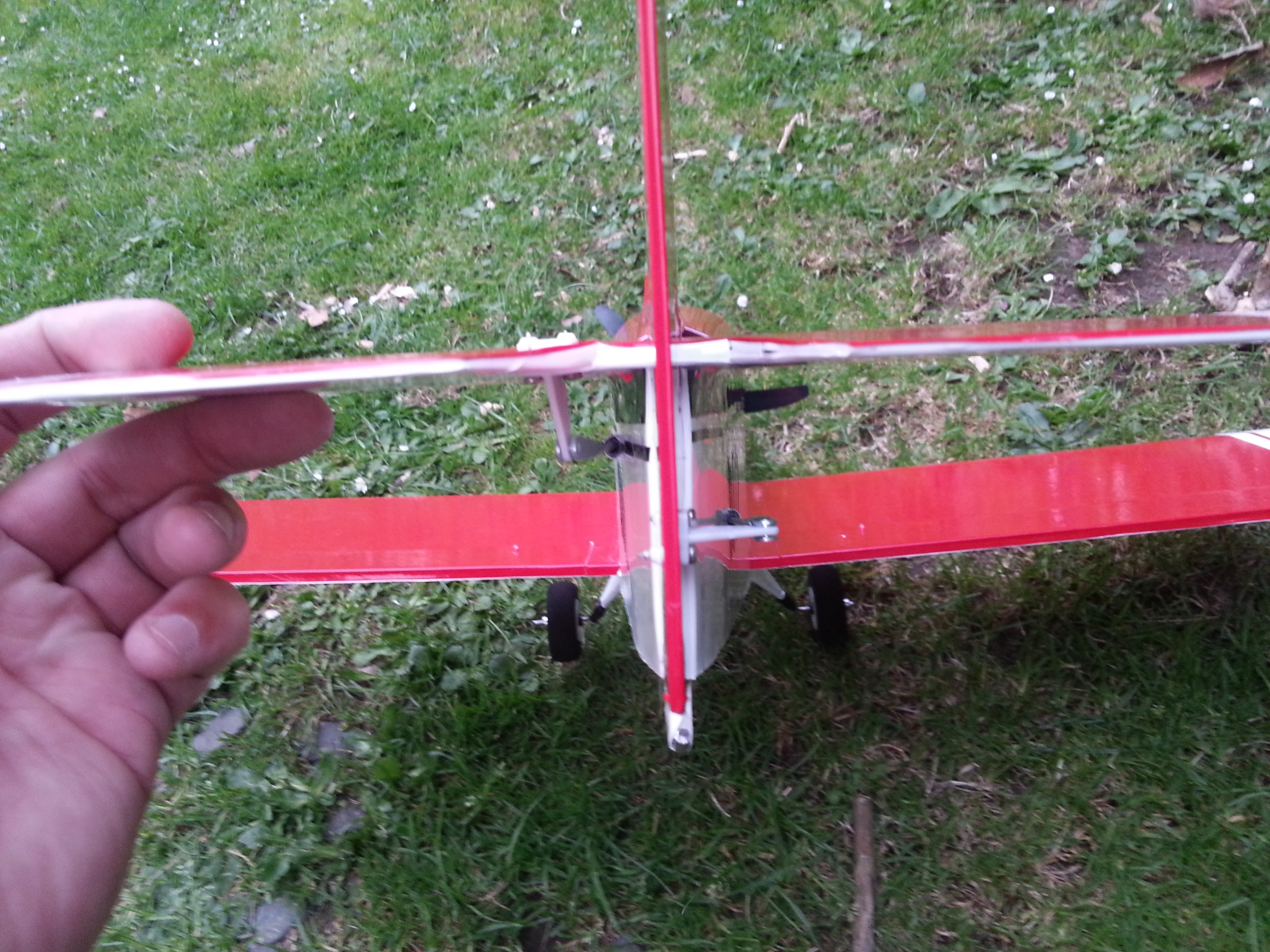 'How to' Tapered trailing edges. | Flite Test