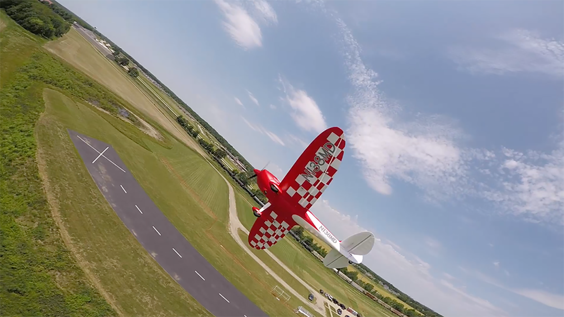 E-flite Commander Pylon Race | Flite Test