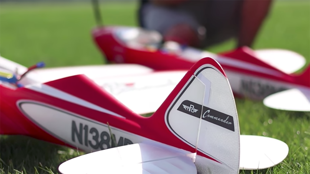 E-flite Commander Pylon Race | Flite Test