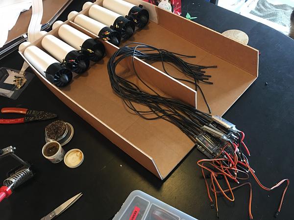 Ben Harber's XB-70 (wings, engines and wheels!) | Flite Test