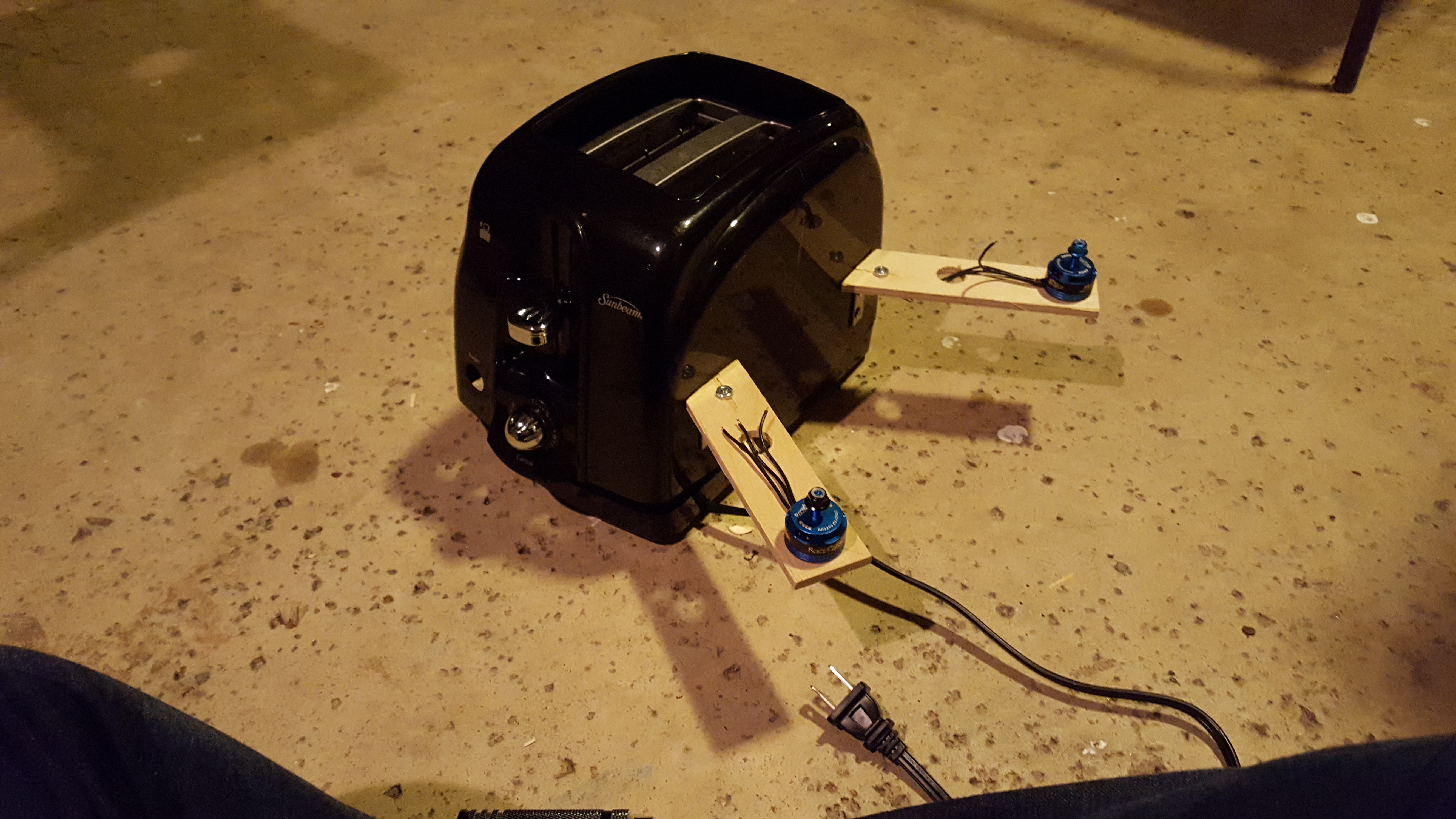 Flying Toaster Quadcopter | Flite Test