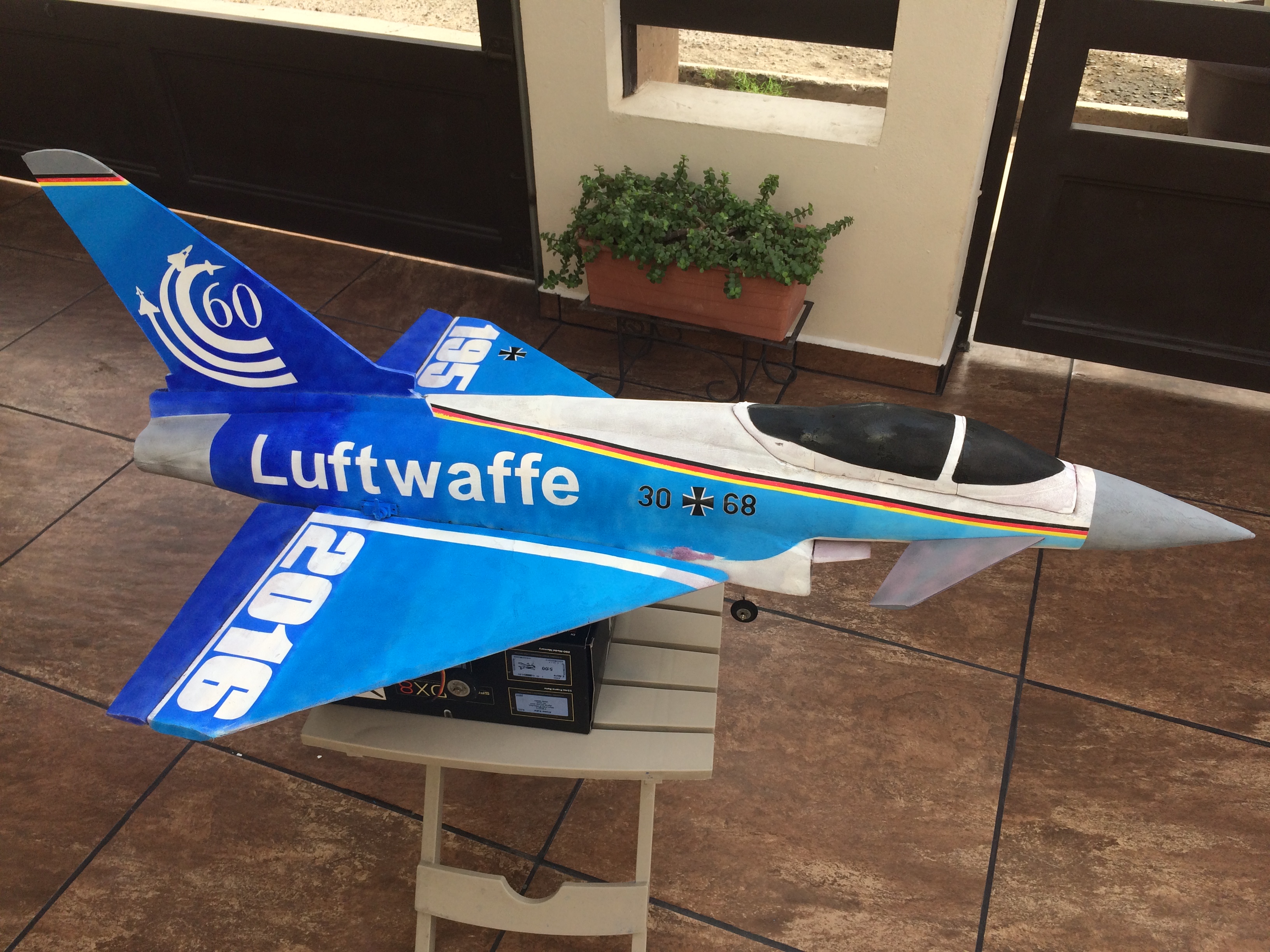 2ND PART PAINT 30-68 EUROFIGHTER HOTWIRE EDF 70 MM | Flite Test