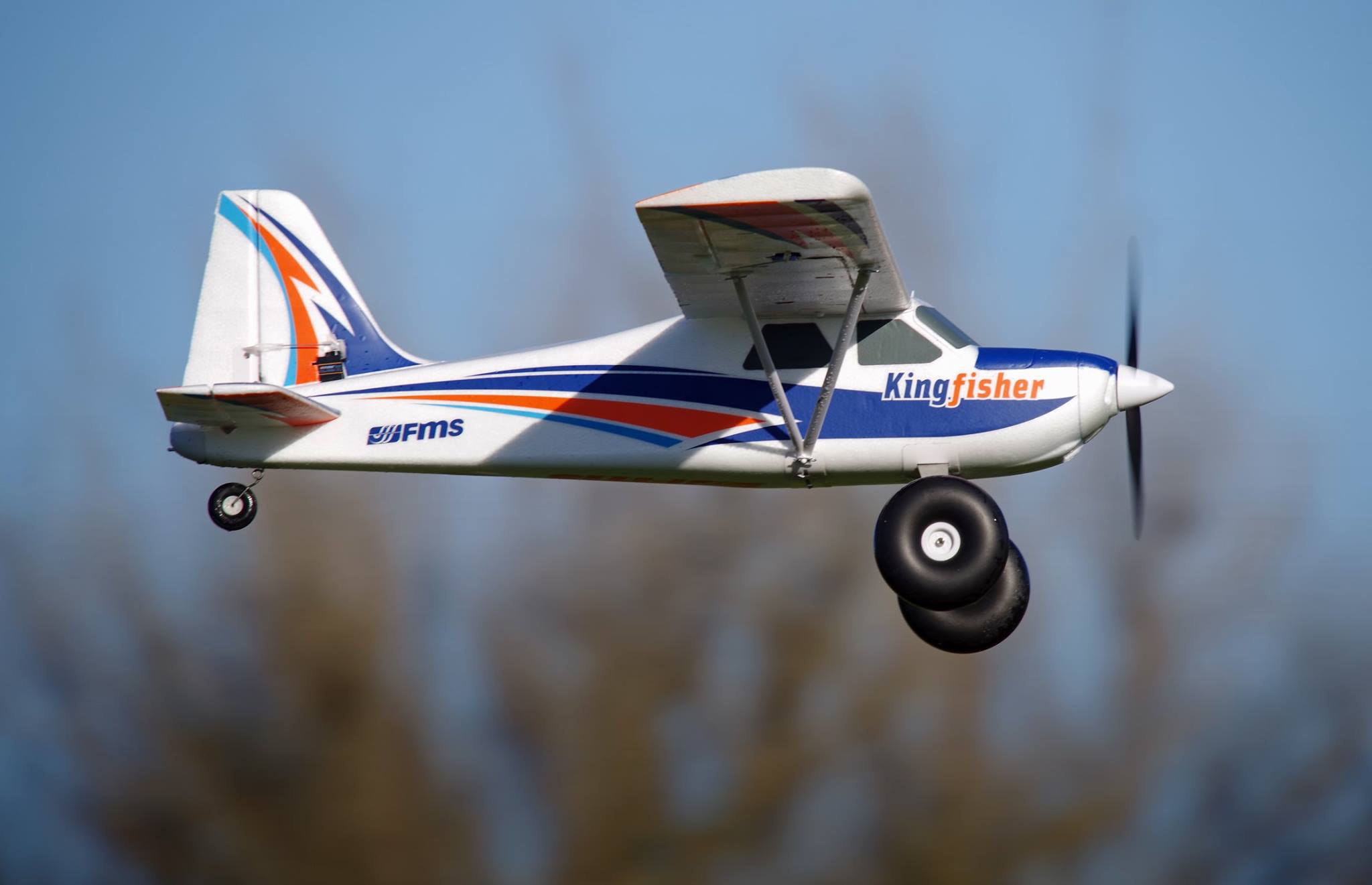 FMS Kingfisher! The new 1400mm Bush Plane | Flite Test