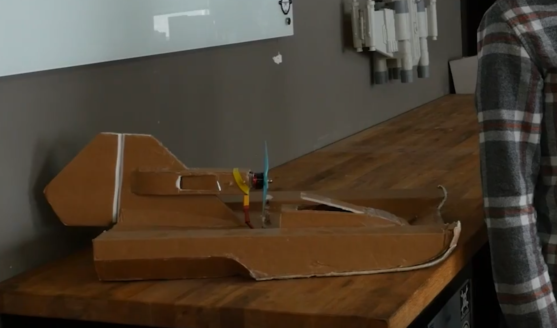 Building Snow Skimmers - A Flite Test Challenge | Flite Test