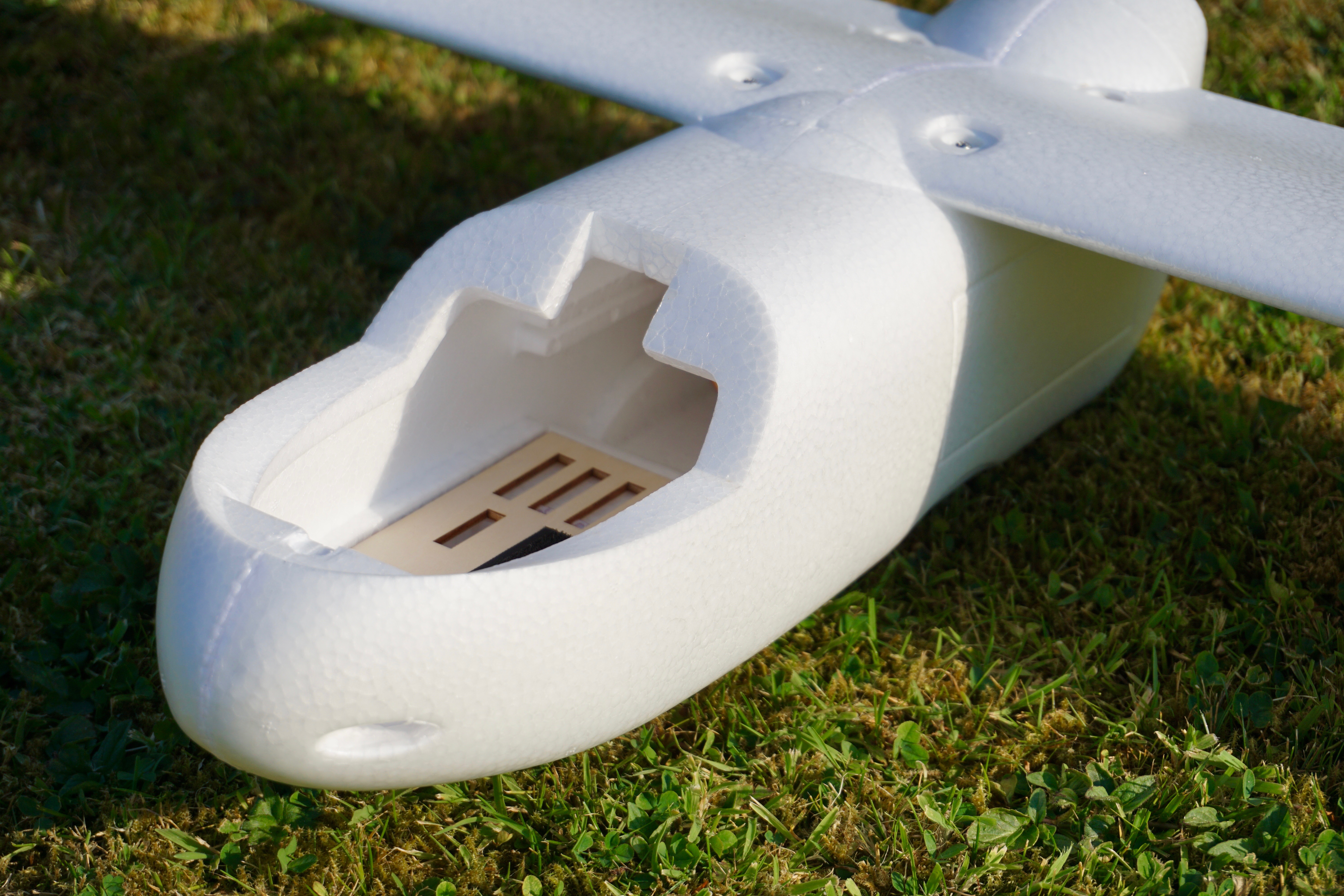 Mini Skyhunter FPV Platform - Build | Flite Test