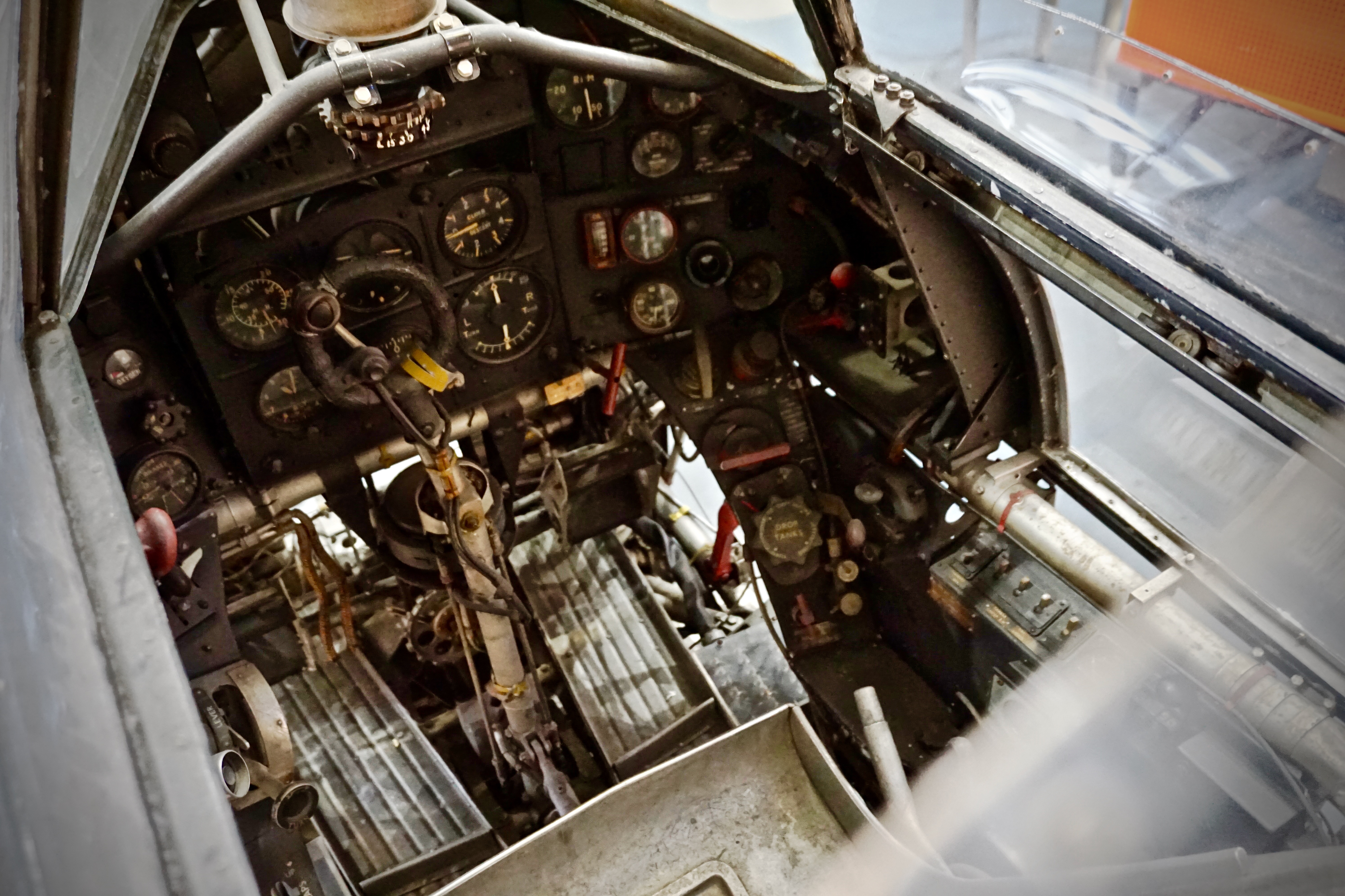 Hawker Typhoon: When Designers Get It Wrong - AMZ Newspaper