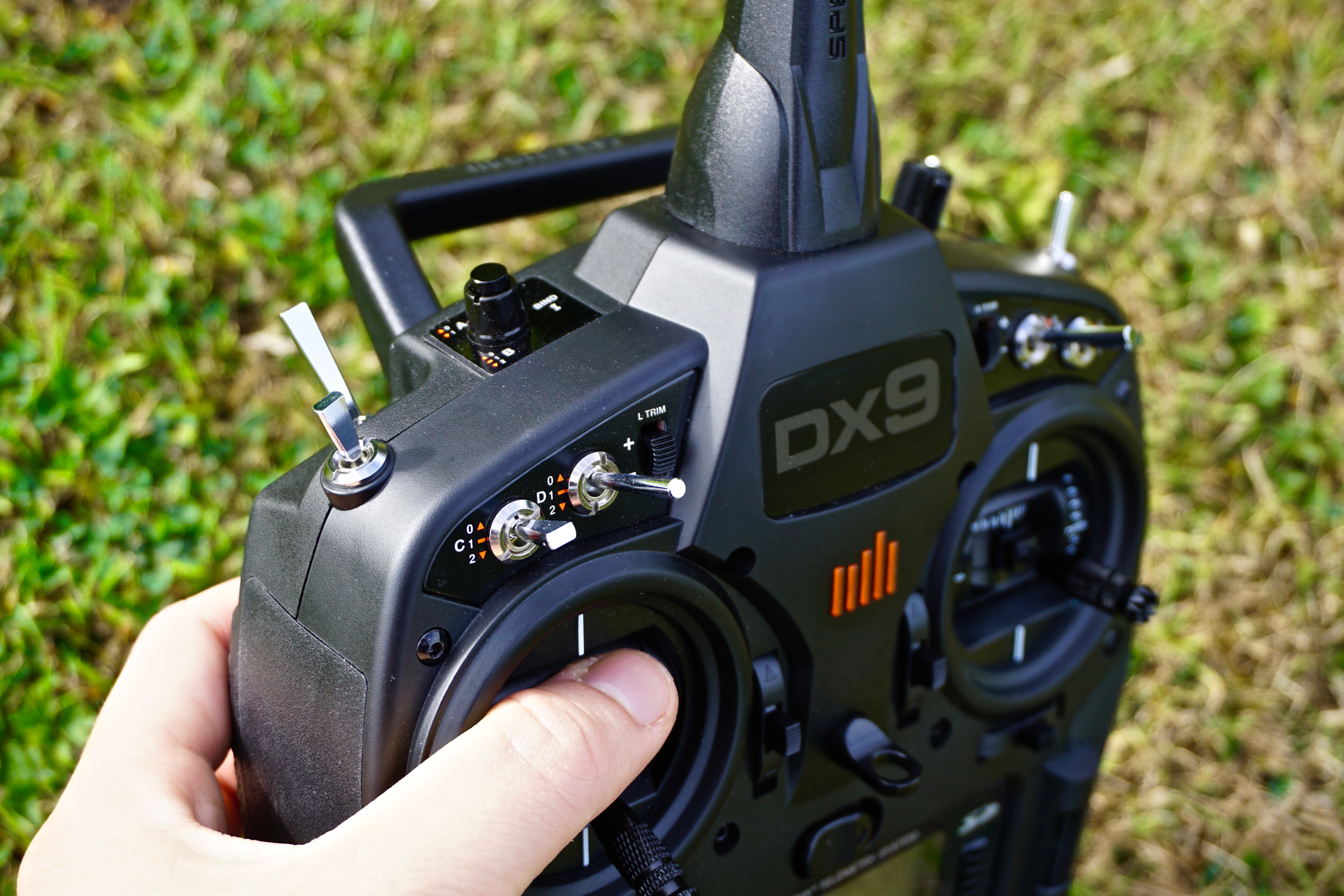 Spektrum DX9 Black Edition Review | Flite Test